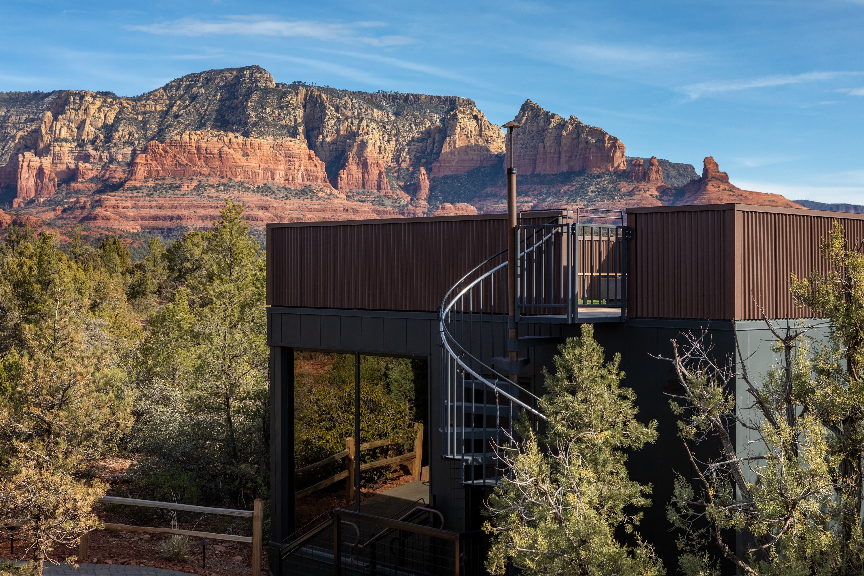 Ambiente: Experience Luxury Amidst Sedona's Natural Beauty
