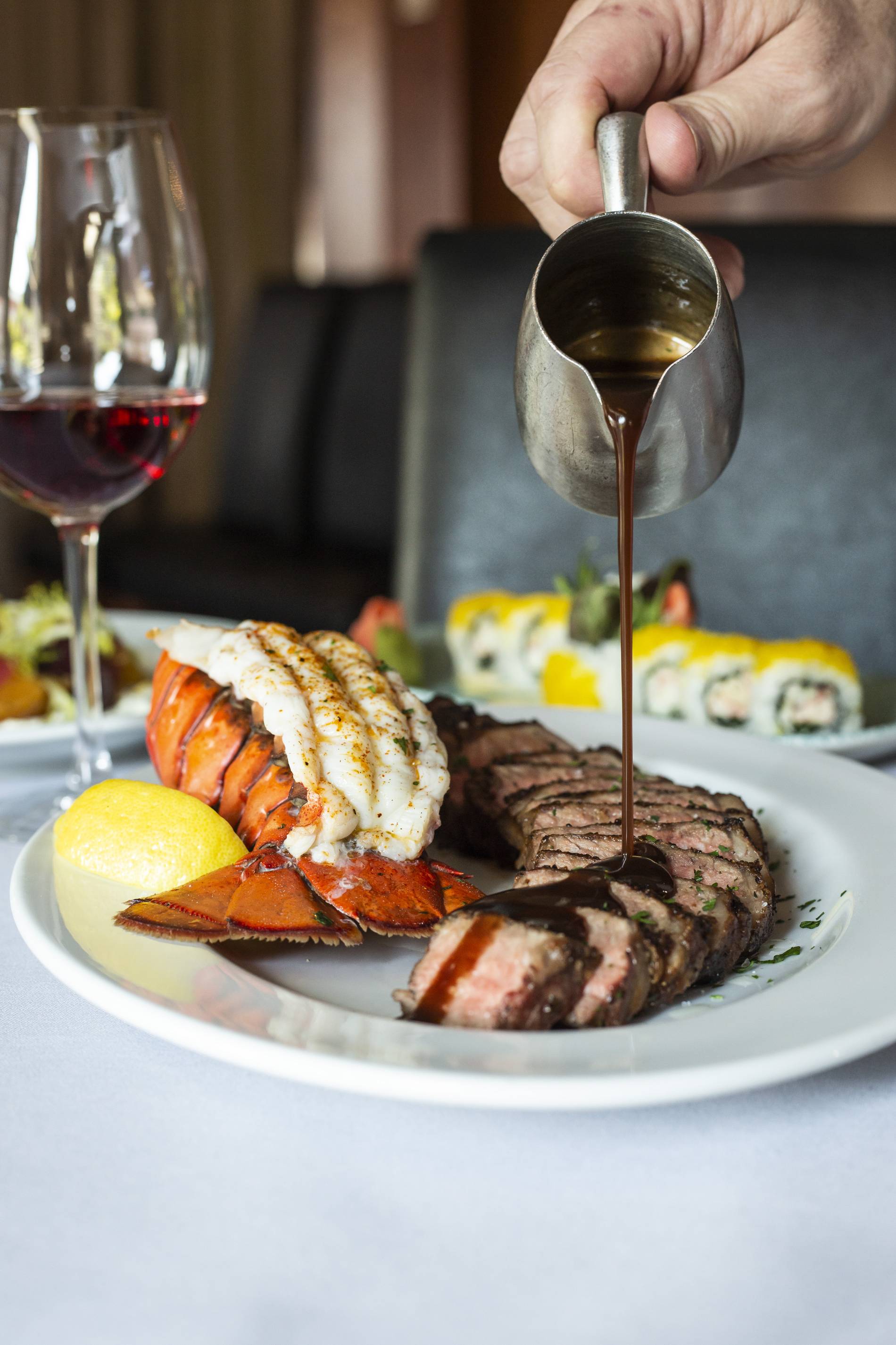 Ocean Prime Las Vegas: Sushi, Seafood & Steak Delights