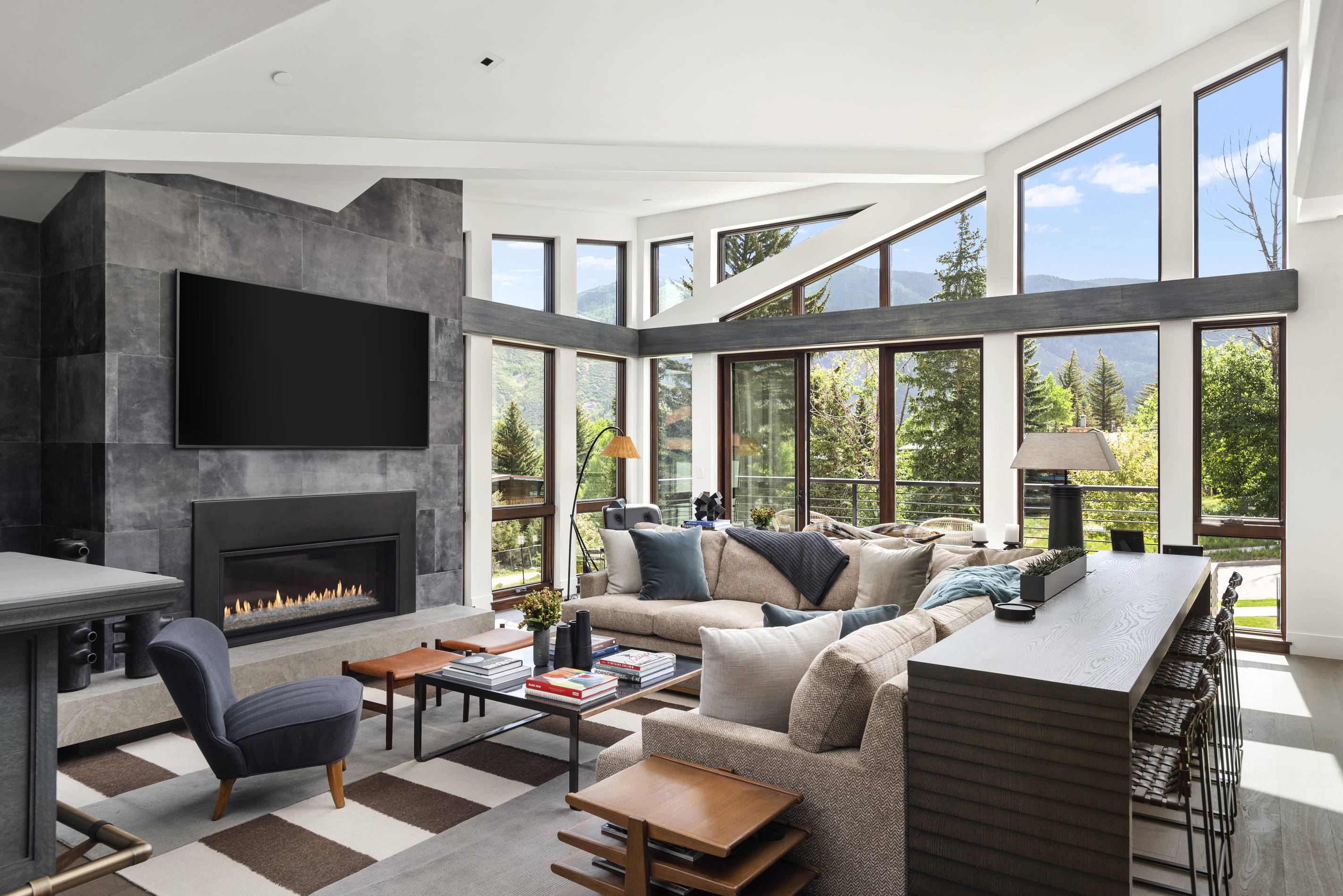 Luxury One Aspen Townhome: Modern Design & Mountain Access