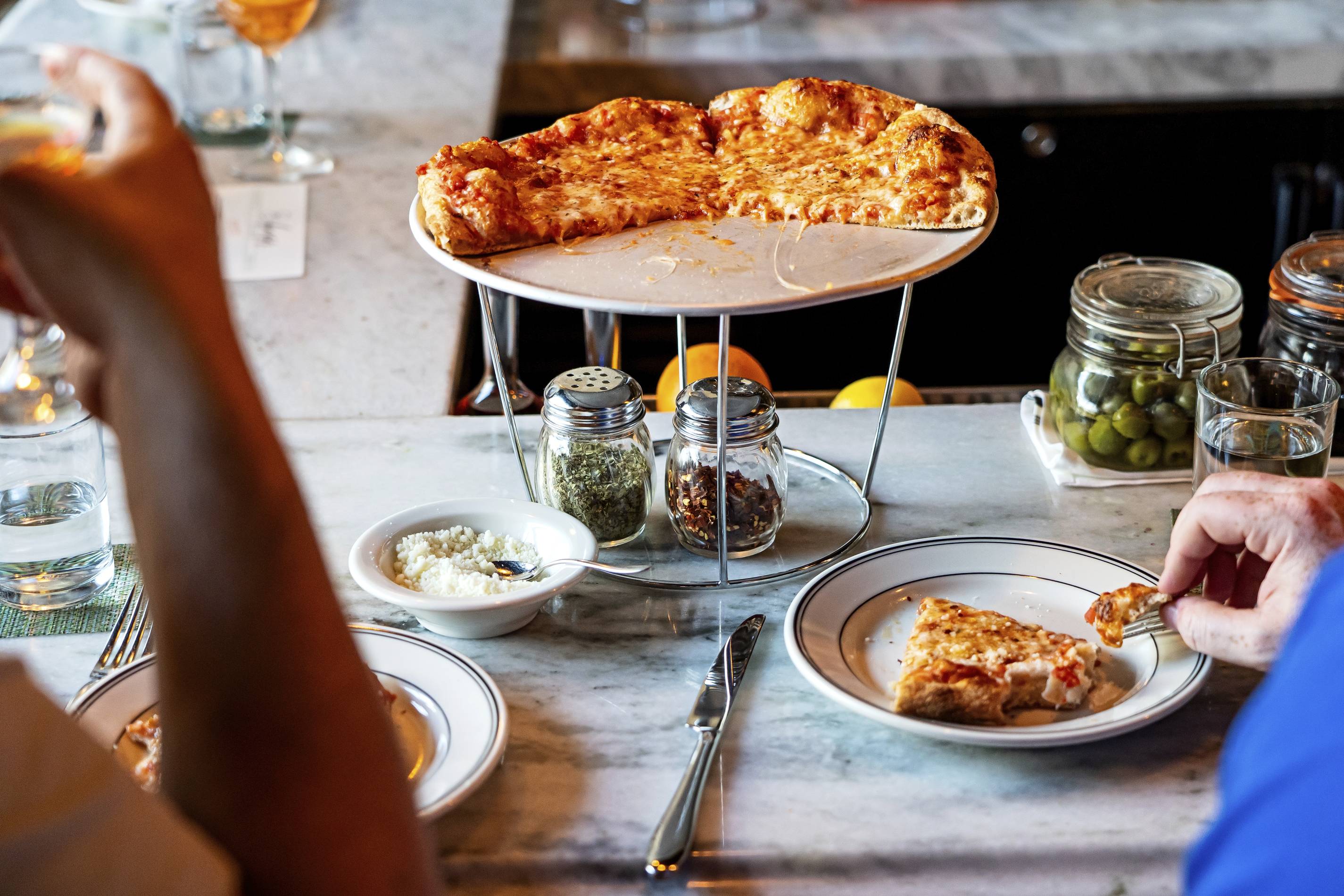 Best Pizzerias in DC: Taste Top-Notch Pizza Options