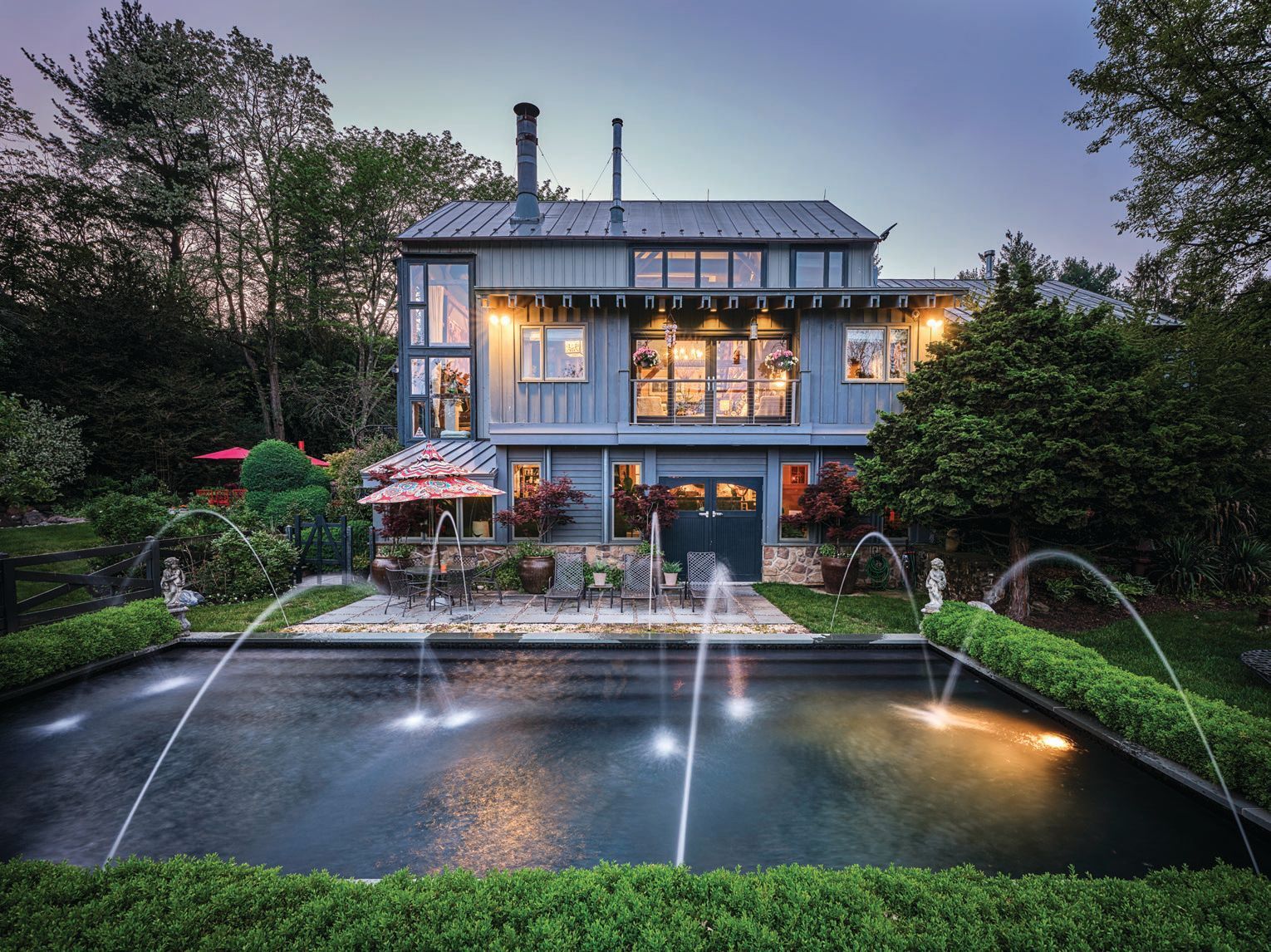 Luxurious Converted Barn in Newtown: A Tranquil Oasis