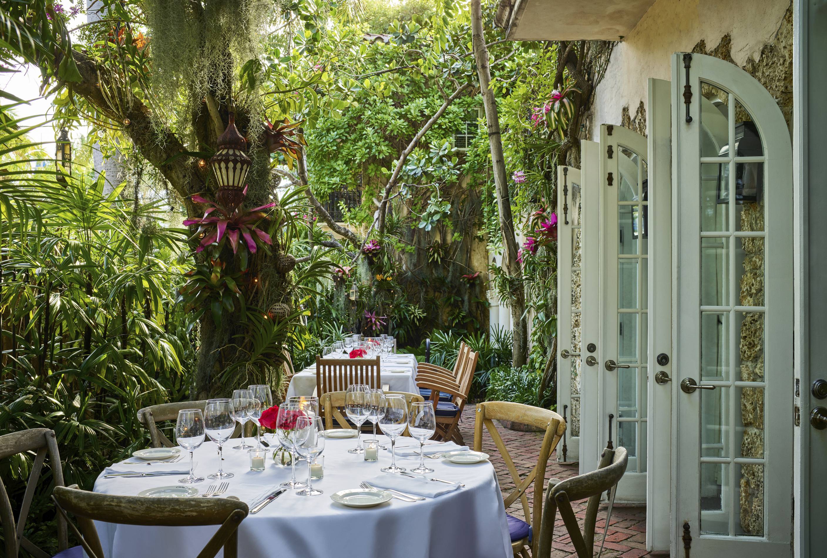 Discover Miami's Top 7 Glamorous Dining Spots