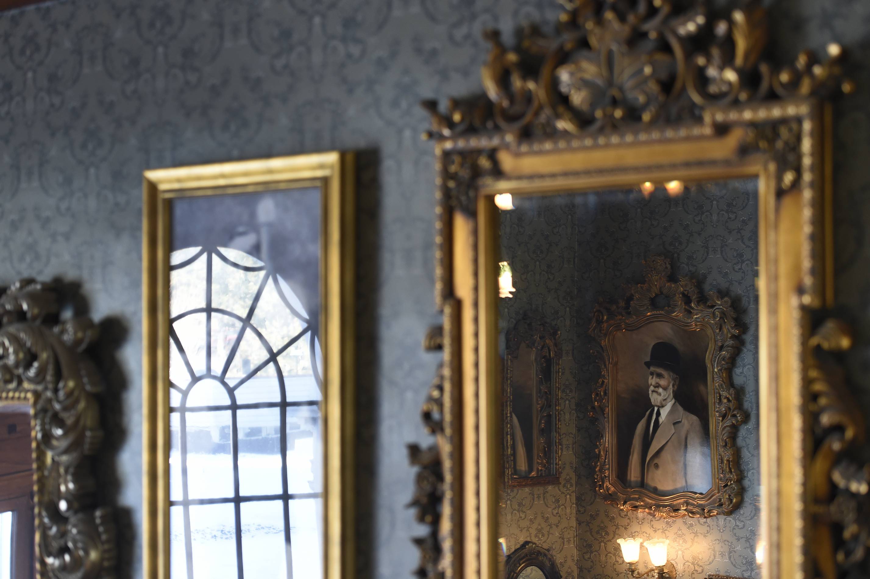 Top 7 Haunted Hotels for Spooky October Adventures