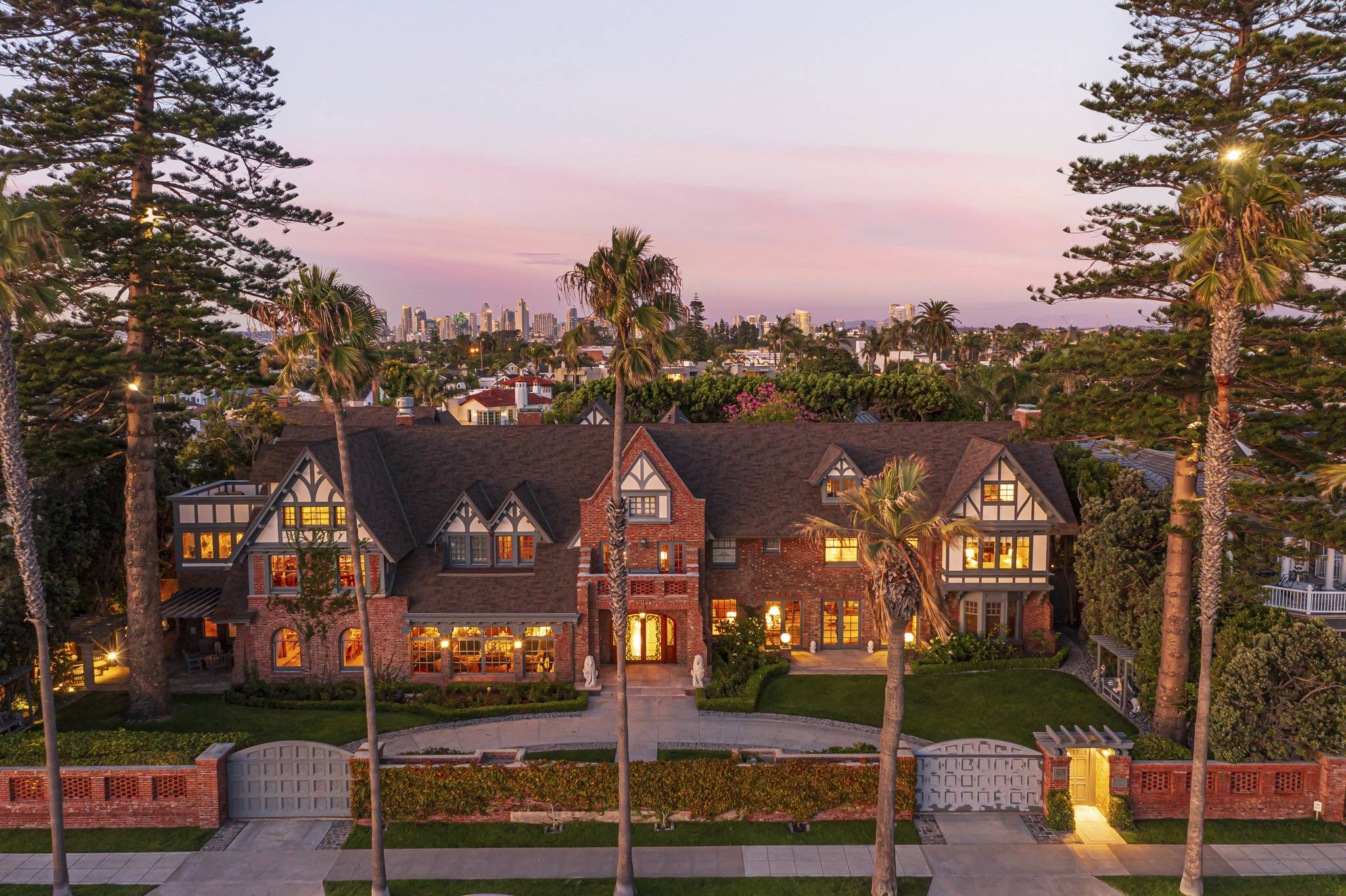 Crown Manor: Iconic Coronado Island Estate for Sale