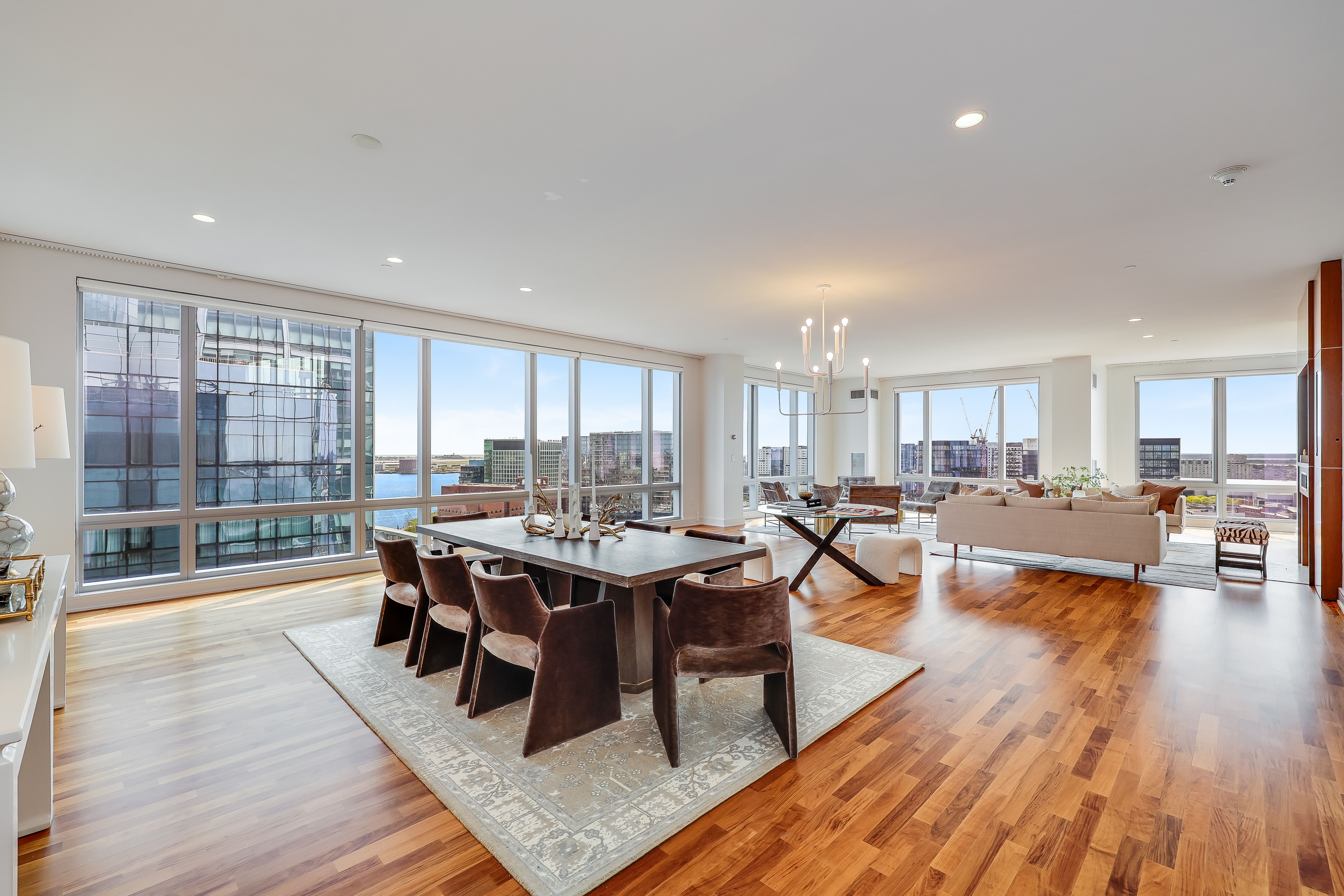 Luxurious Boston Residences with Stunning Views
