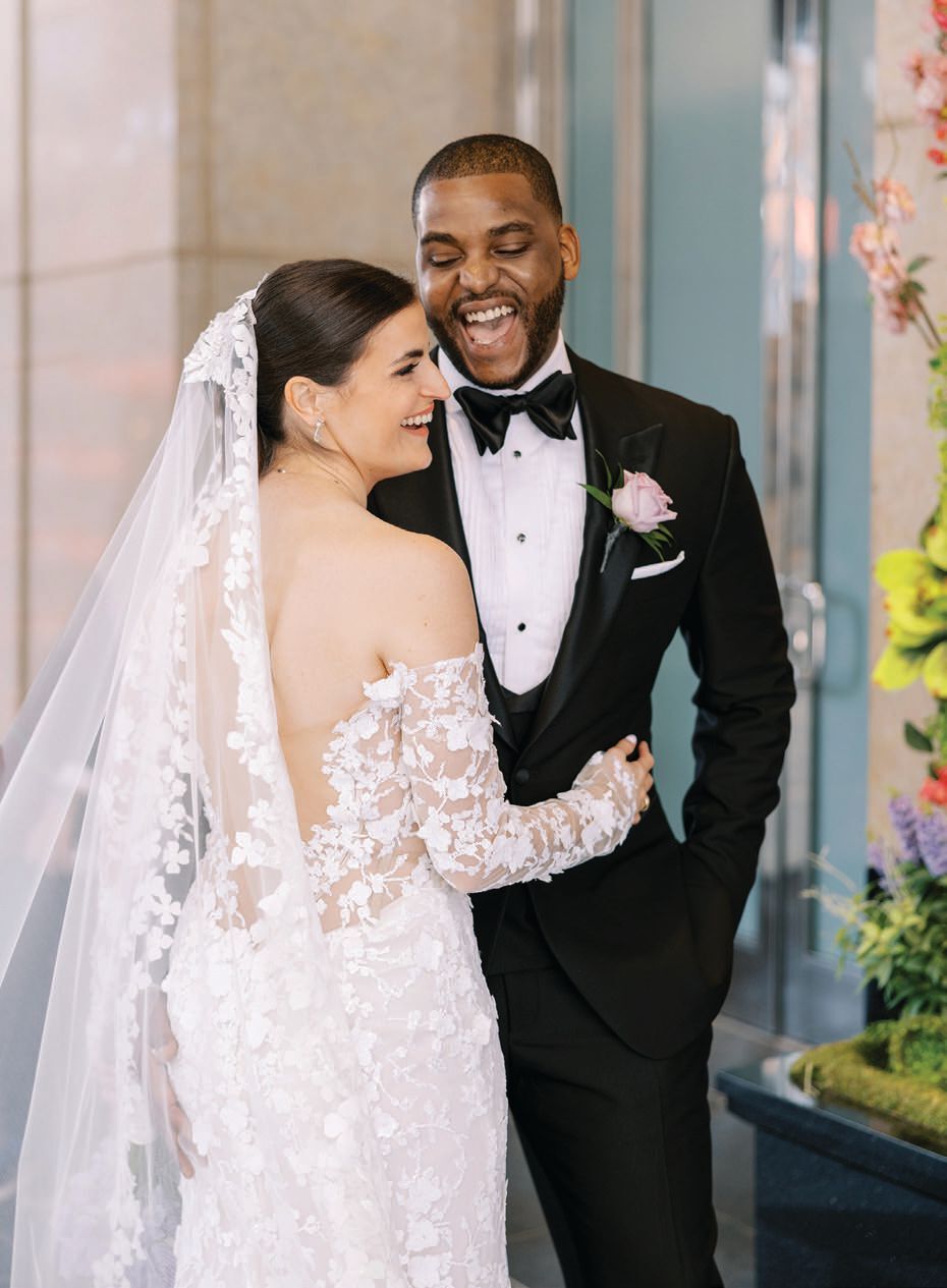 Elegant Chicago Wedding: Michelle & Clifford's Romantic Day