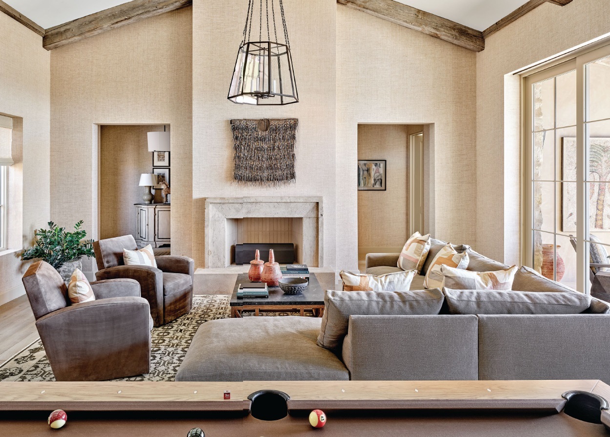 Elegant Silverleaf Retreat: A Chicago Couple's Dream Home