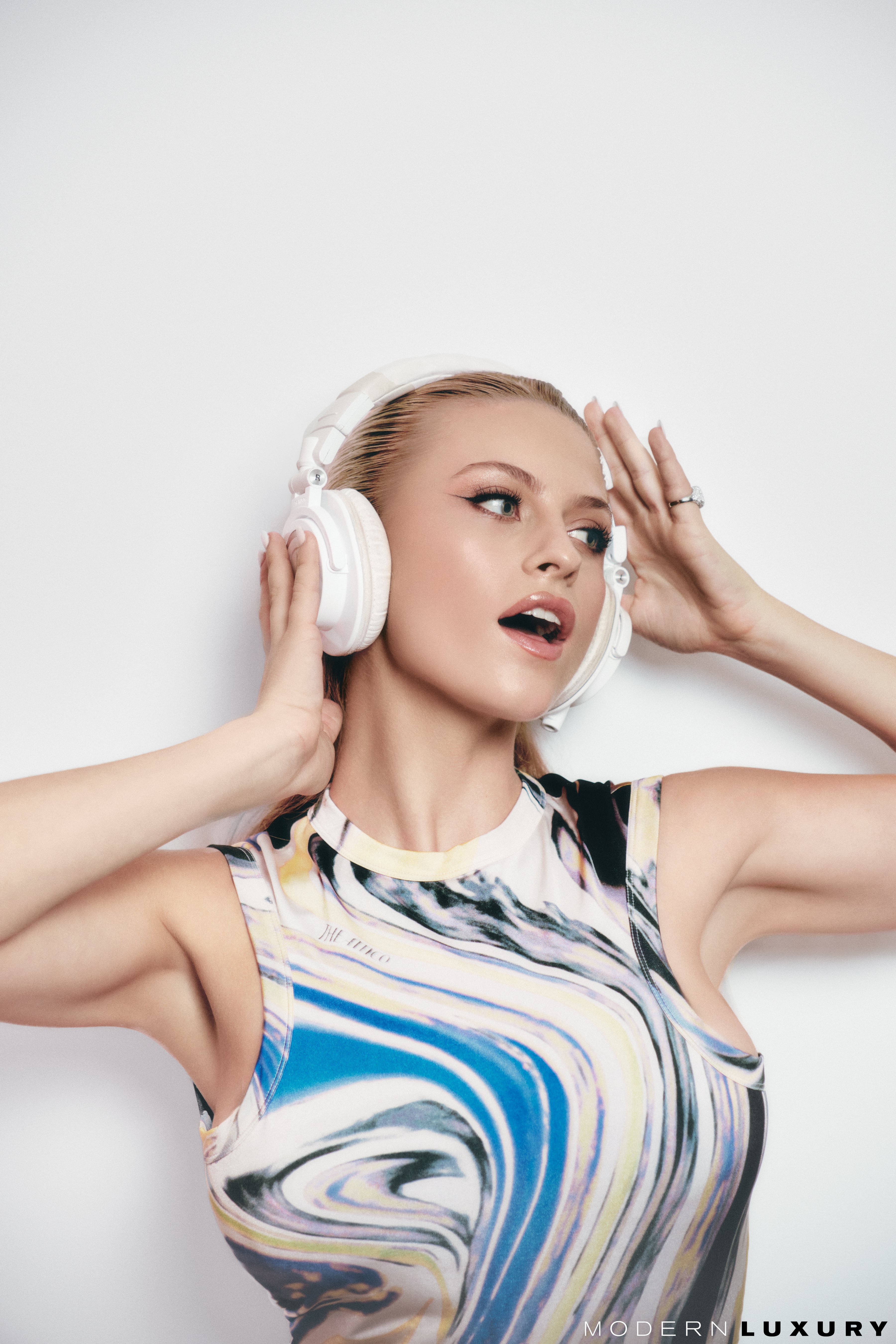 Xandra Pohl: Rising DJ Star Defying Industry Norms