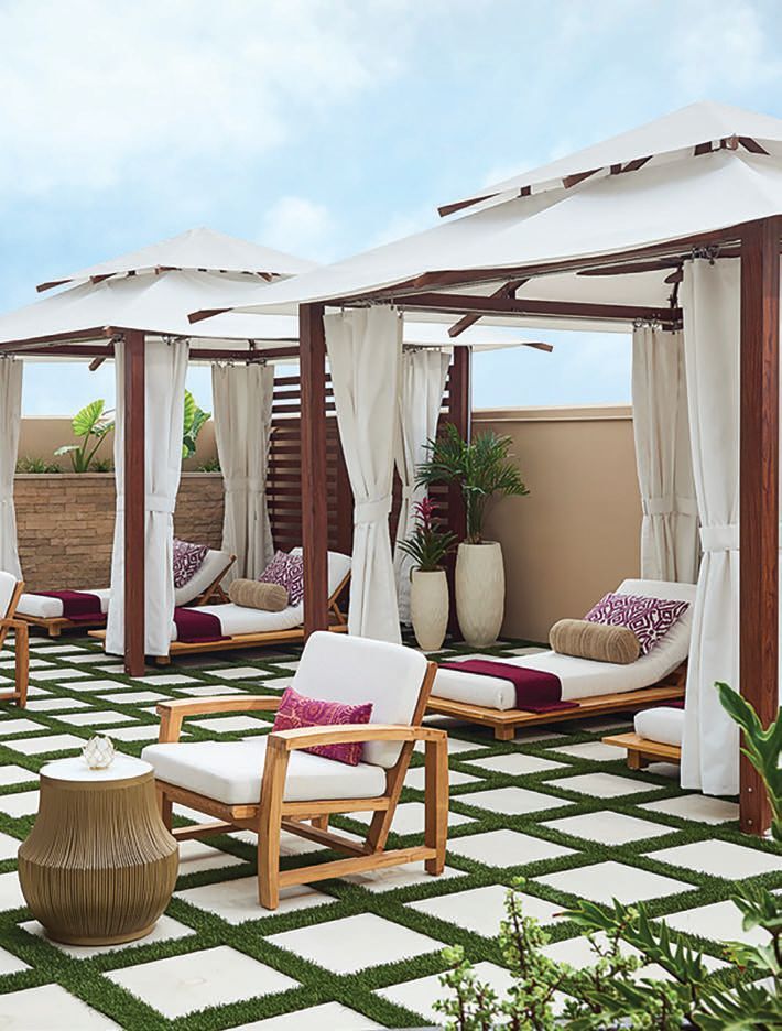 Huntington Beach: Your Ultimate Guide to Surf, Stay & Dine