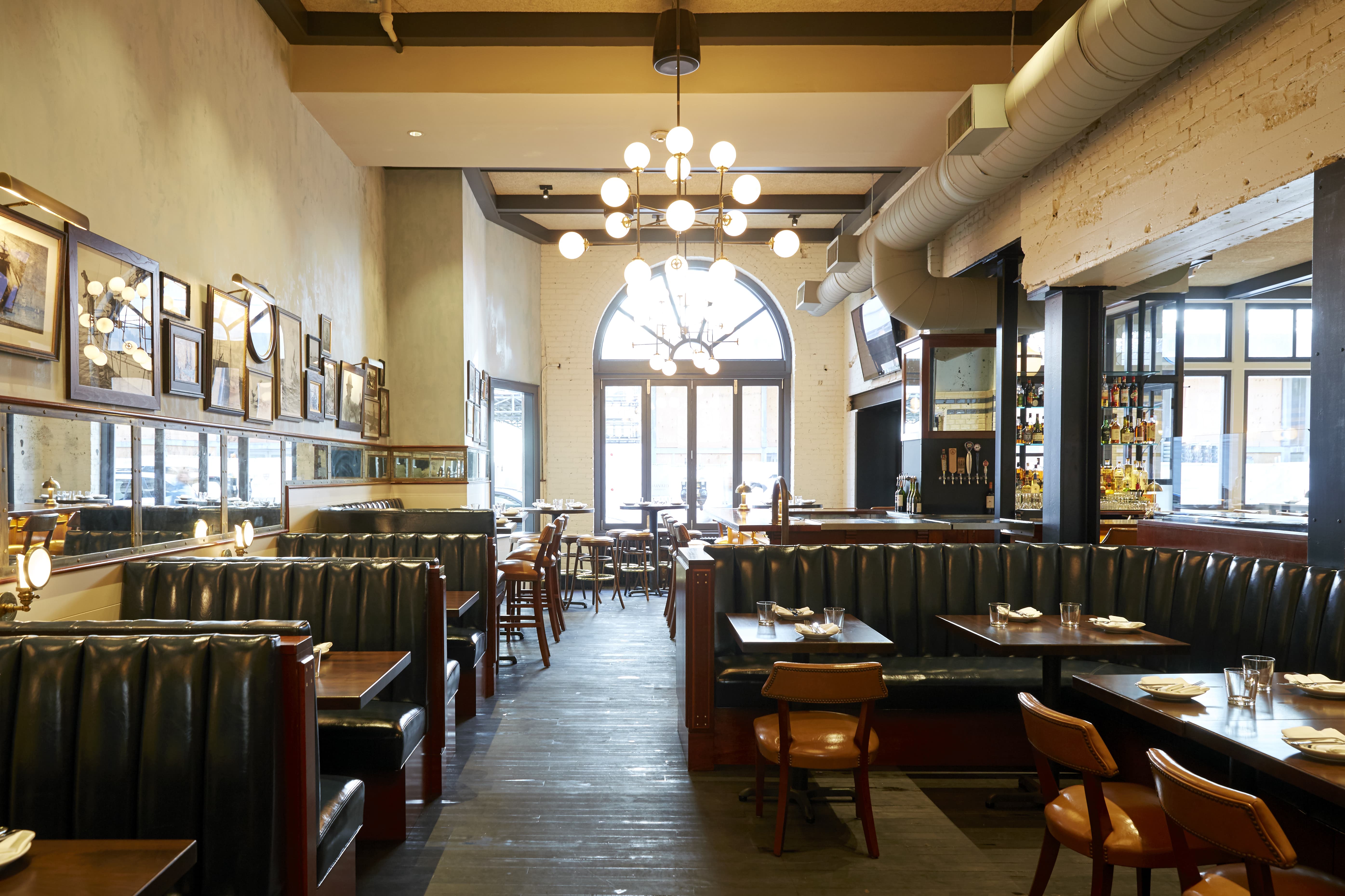 Harvard Square: Ultimate Guide to Dining, Shopping, & Fun