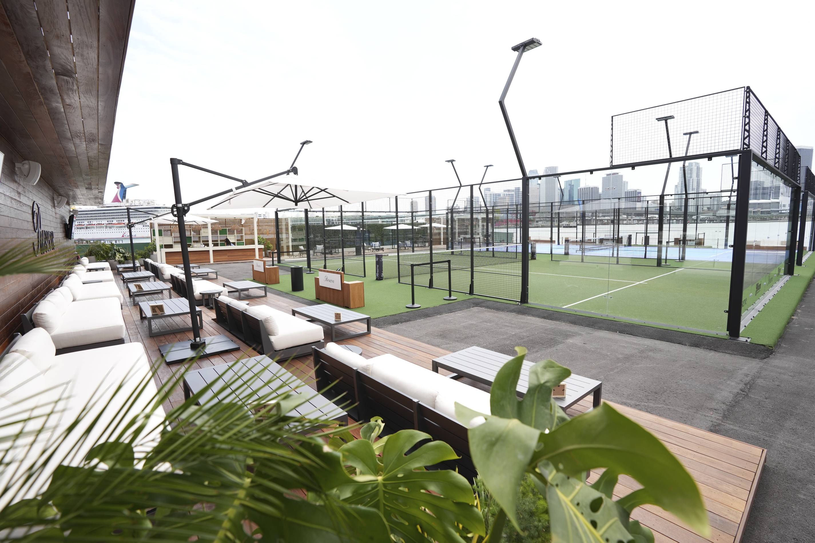 Discover Miami's Elite Padel Clubs for Luxury Play