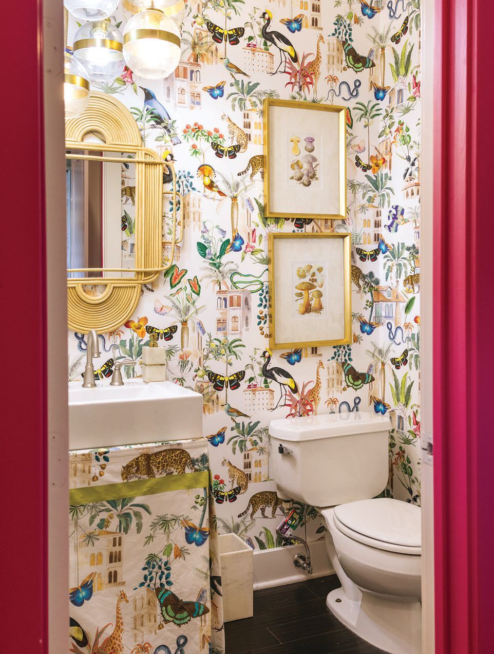 Austin's Toile Queen: Timeless Prints & Bold Designs