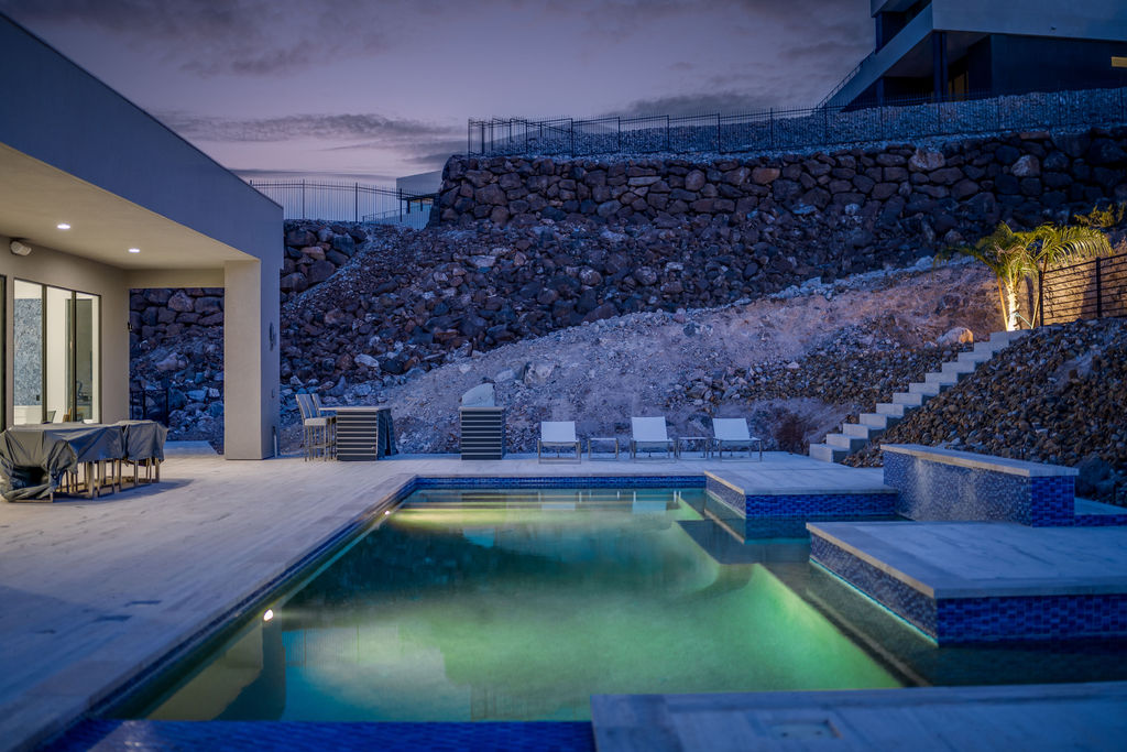 MacDonald Highlands: Luxury Homes Near Las Vegas