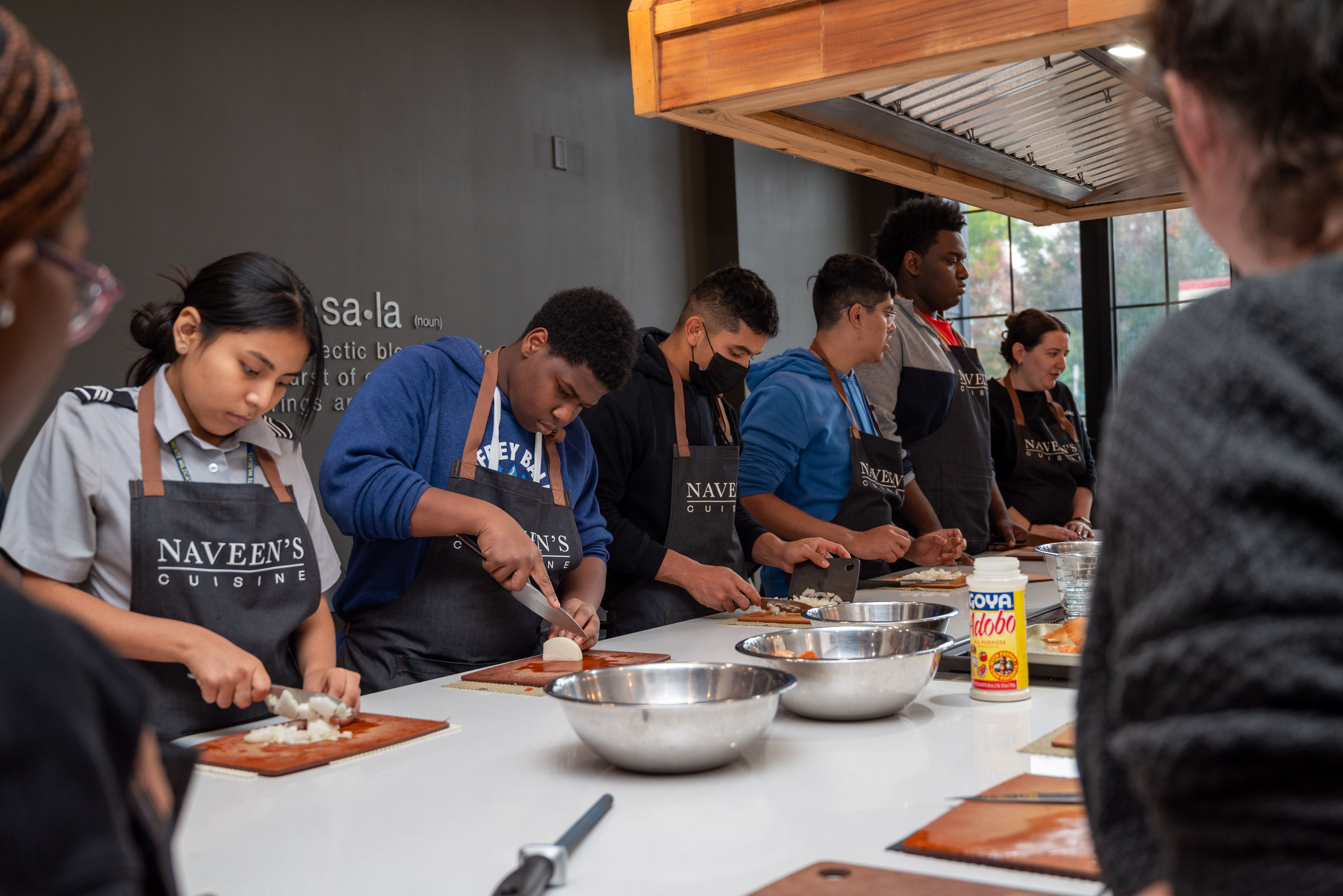 Join Esmé's 'Spring For Good' Dinner: Support Embarc Chicago