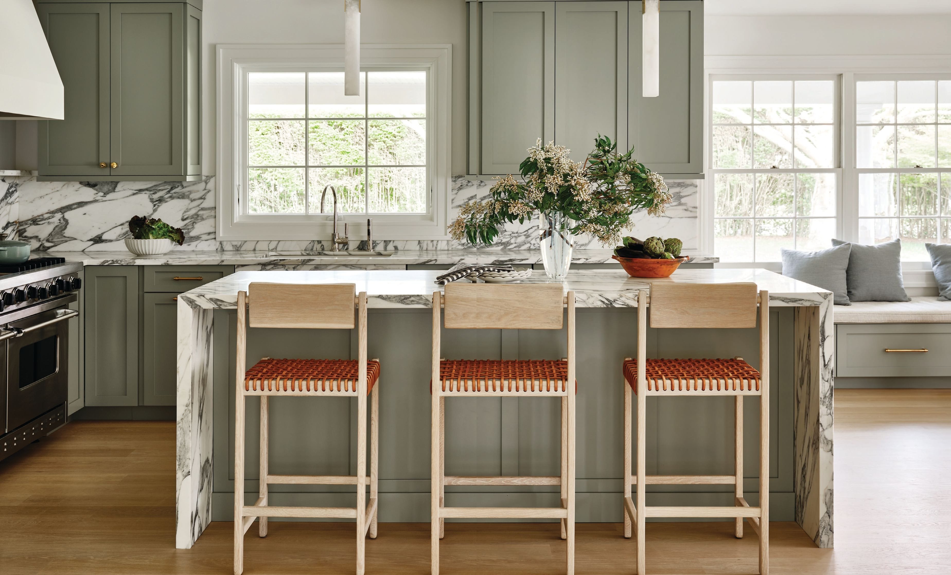 East Hampton Bungalow: Timeless Charm Meets Modern Style