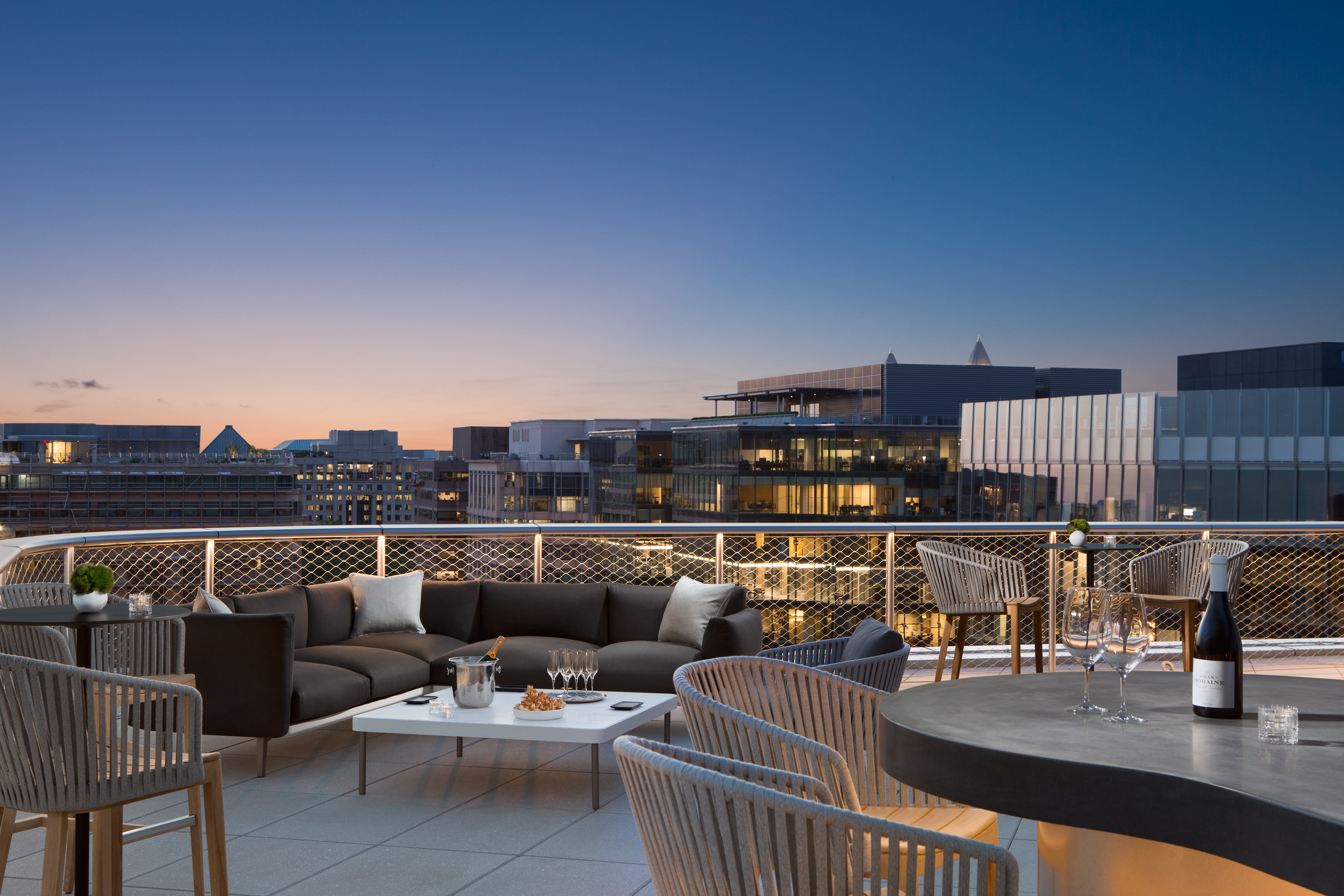 Chic Rooftop Bars in DC for Stunning Alfresco Dining