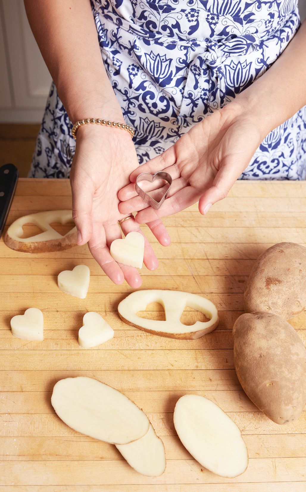 Stephanie Nass' Entertaining Guide: 'Swing By!' Now Available