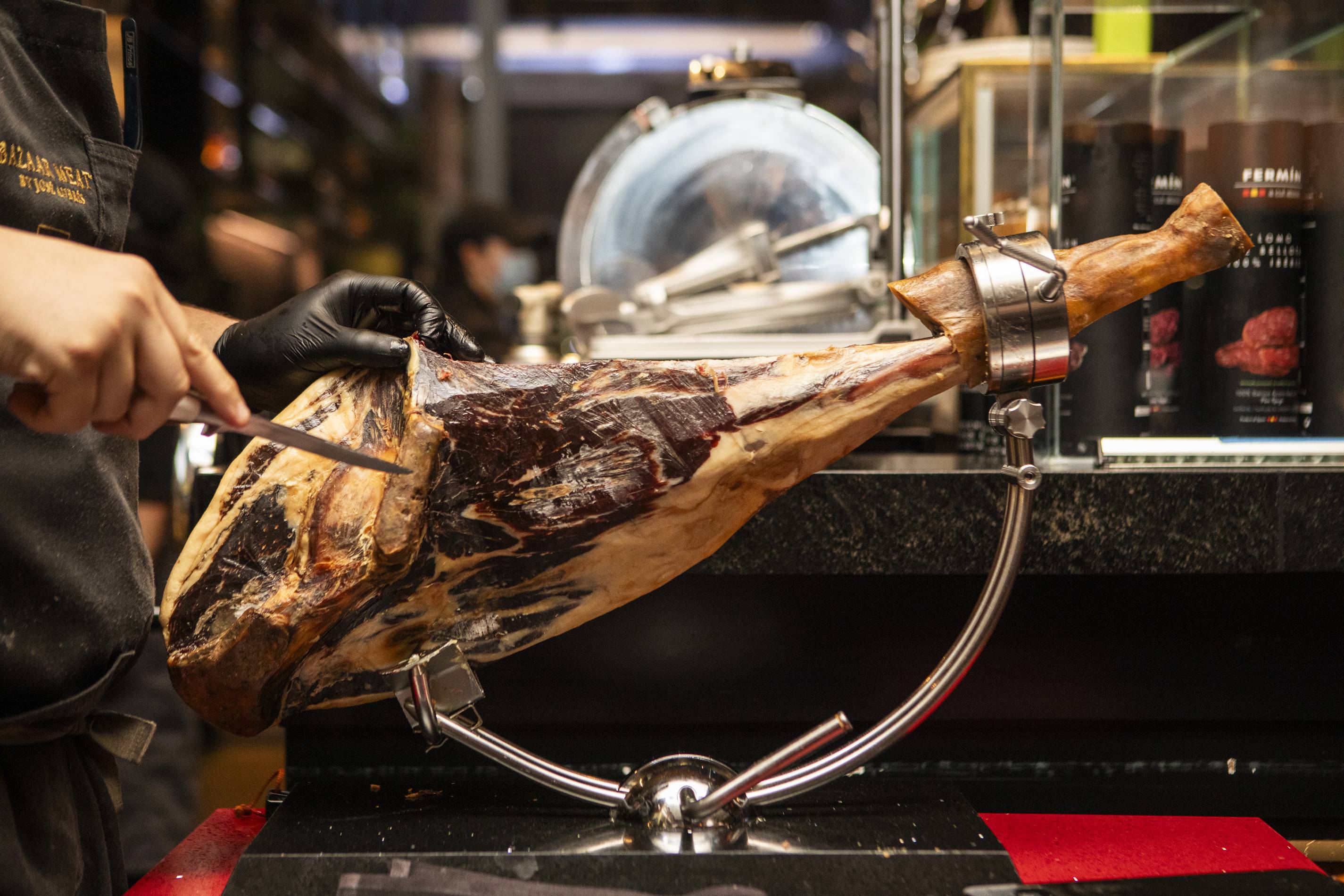 Top 10 Extravagant Dining Experiences in Chicago