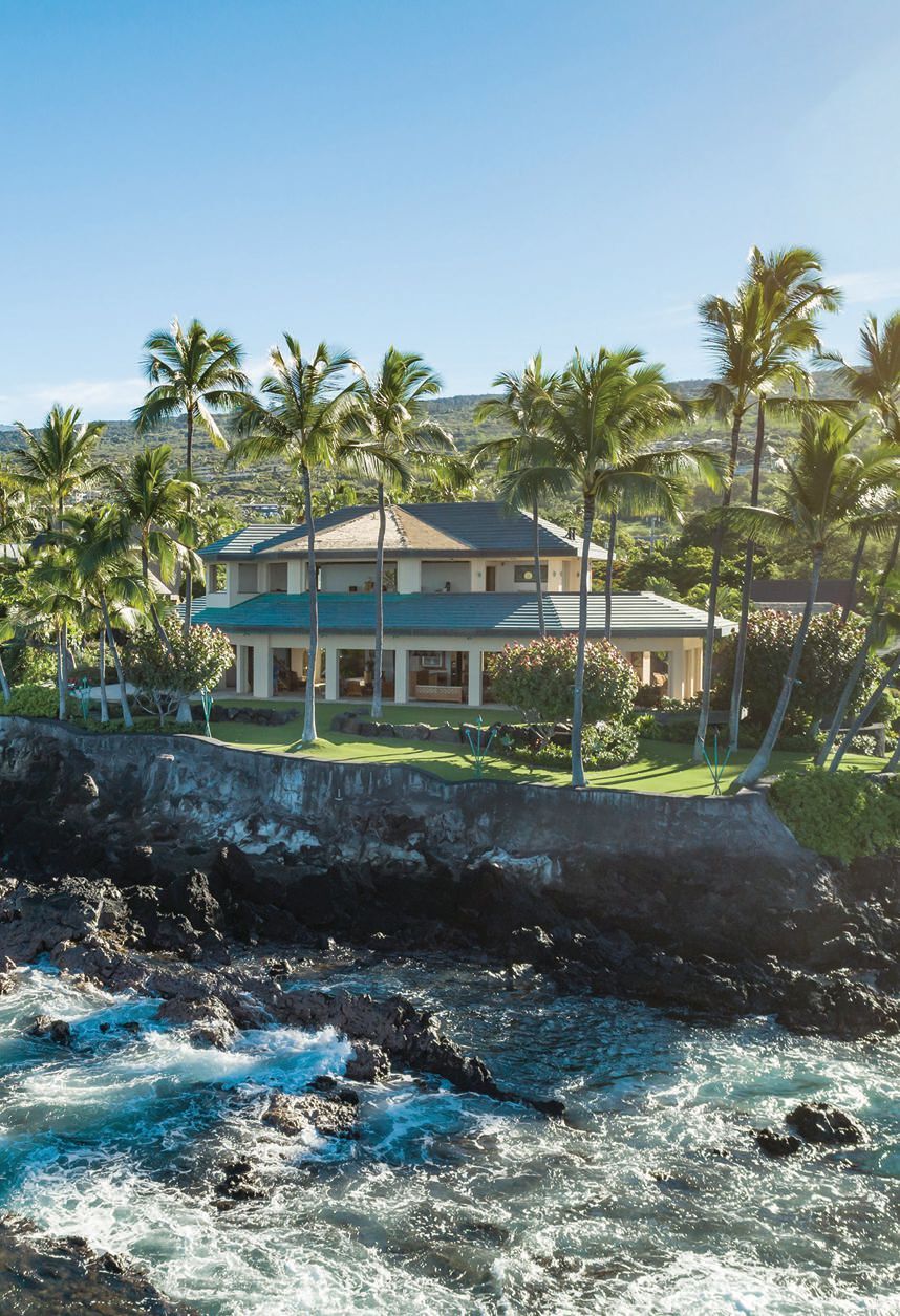 Luxurious Oceanfront Estates in Hawaii: $28M & $32.5M