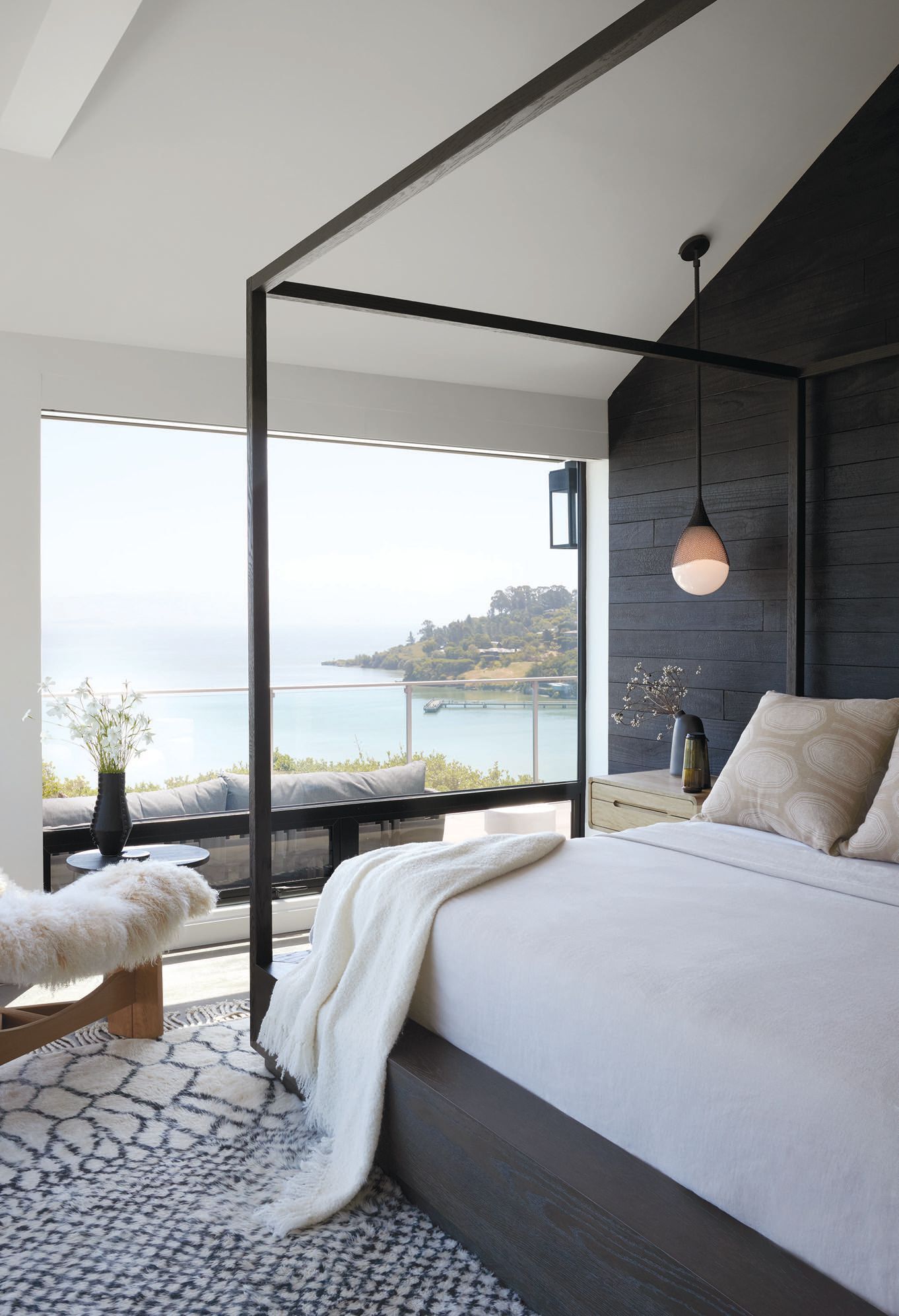 Waterfront Home Makeover: Elegant Design Inspired by Views