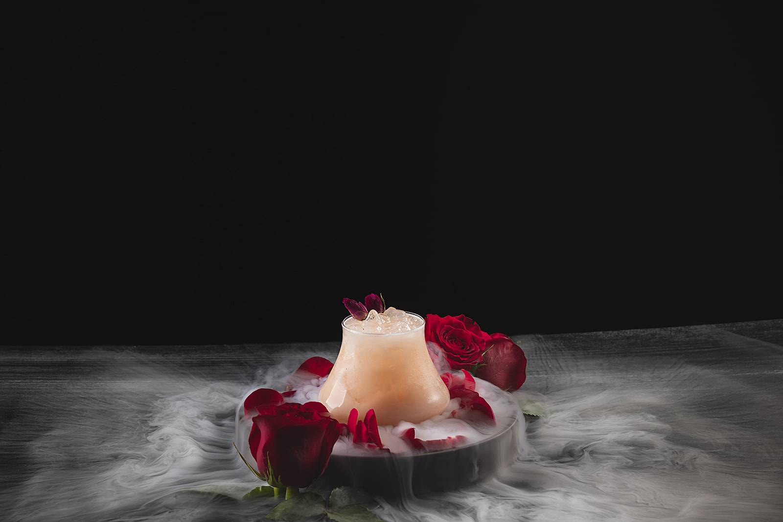 Luxe Cocktails in LA: Discover the Most Extravagant Drinks