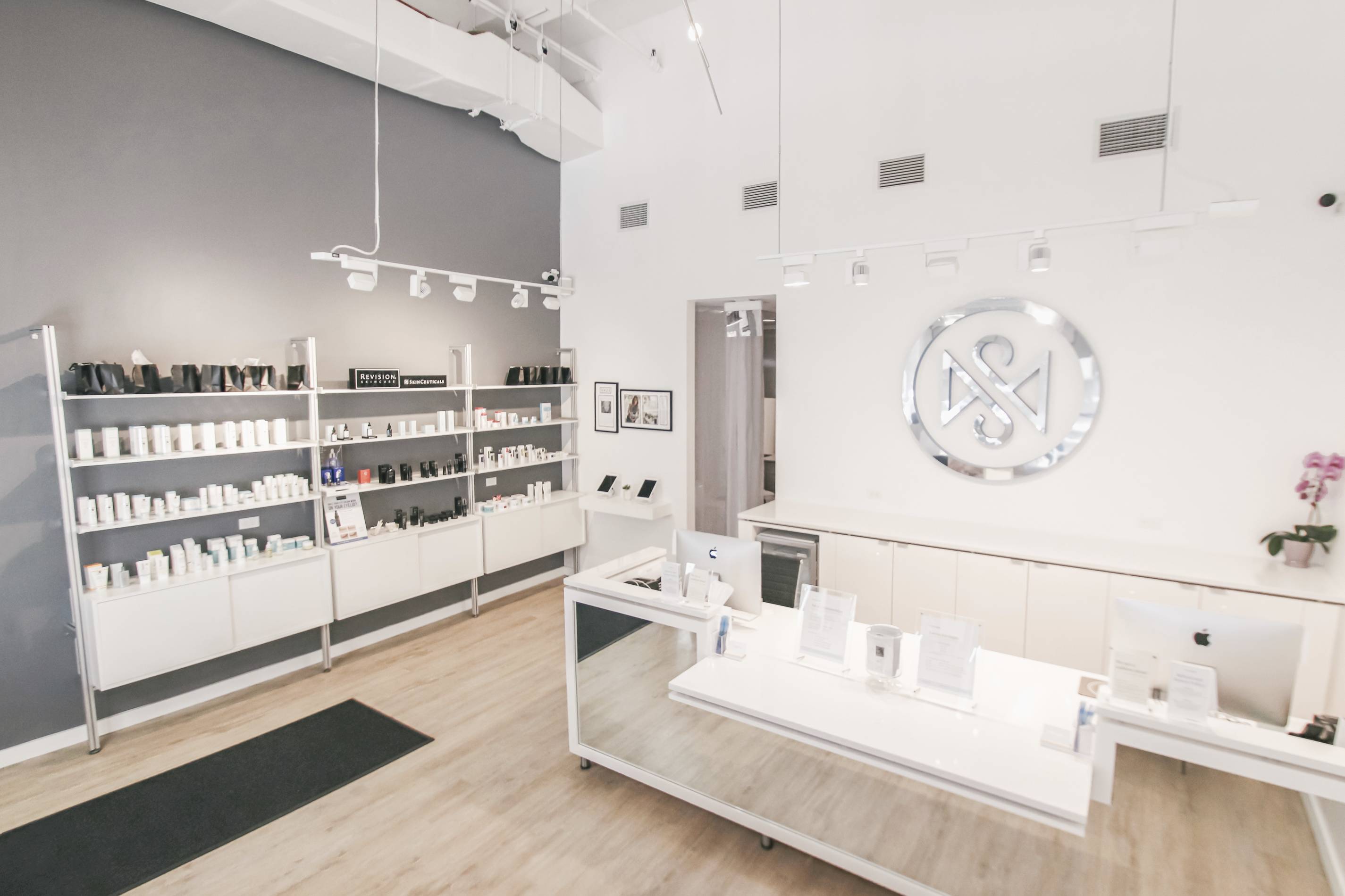 Top Facial Memberships in NYC for Glowing Skin
