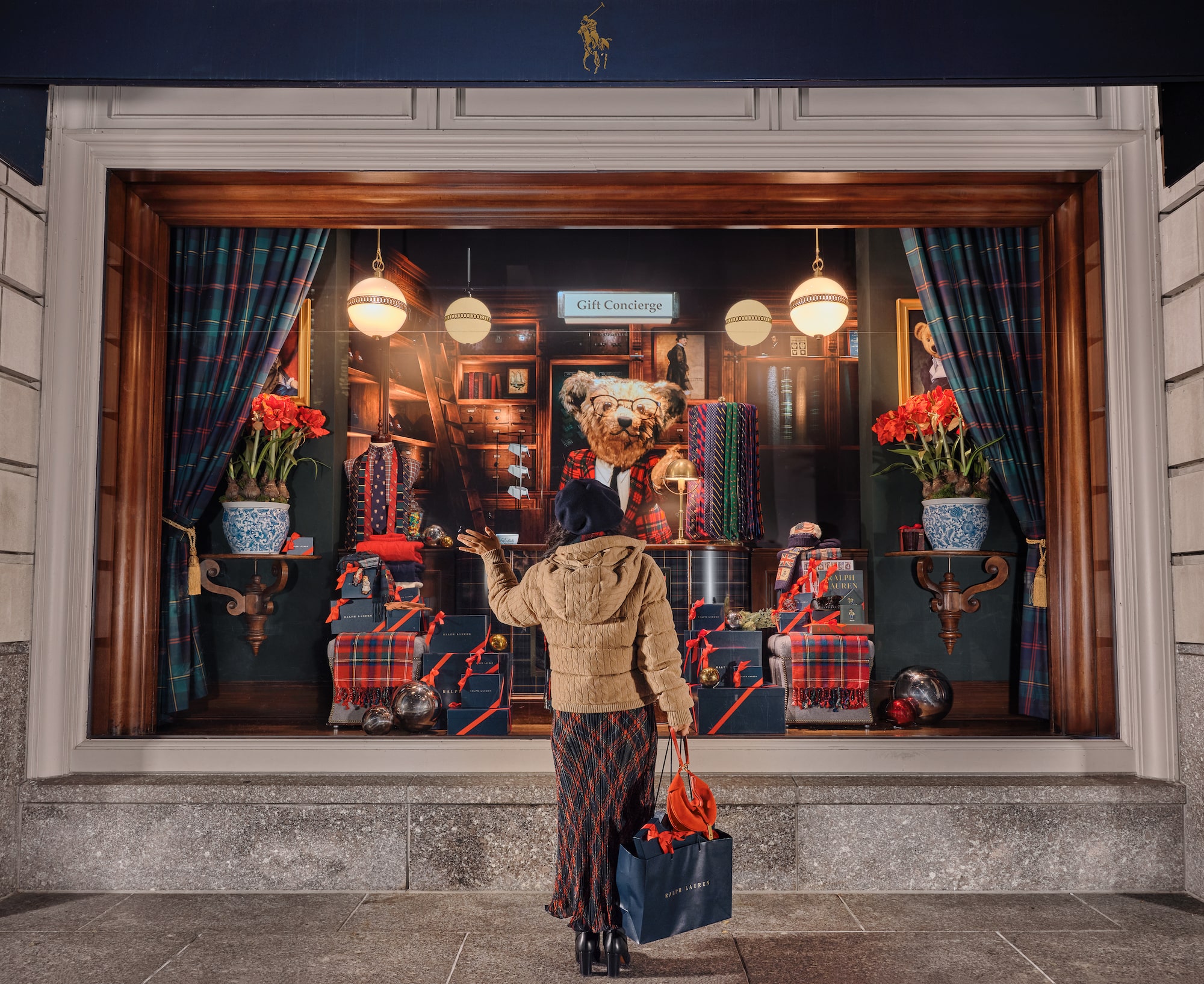 Ralph Lauren's Interactive Holiday Display at Mag Mile