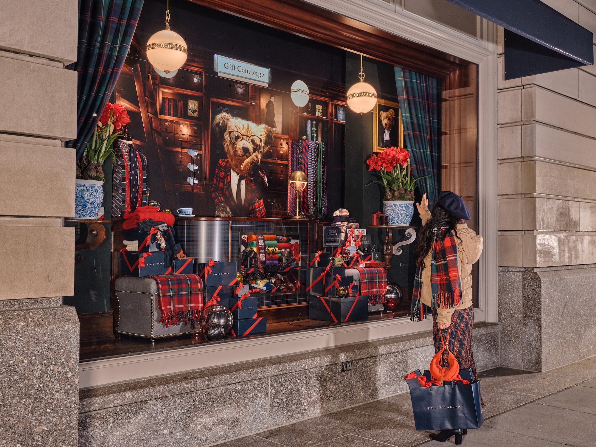 Ralph Lauren's Interactive Holiday Display at Mag Mile