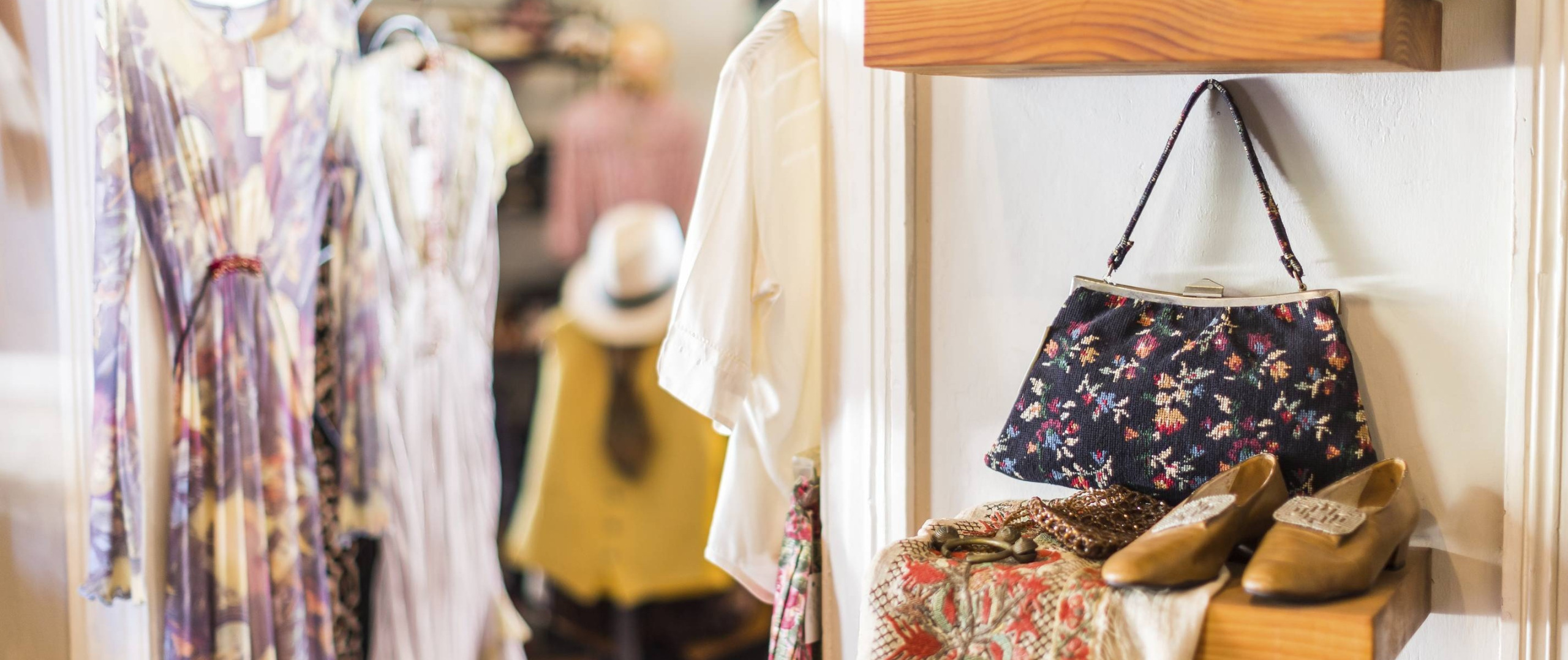 Top 6 Vintage Clothing Stores in the U.S. for Unique Finds