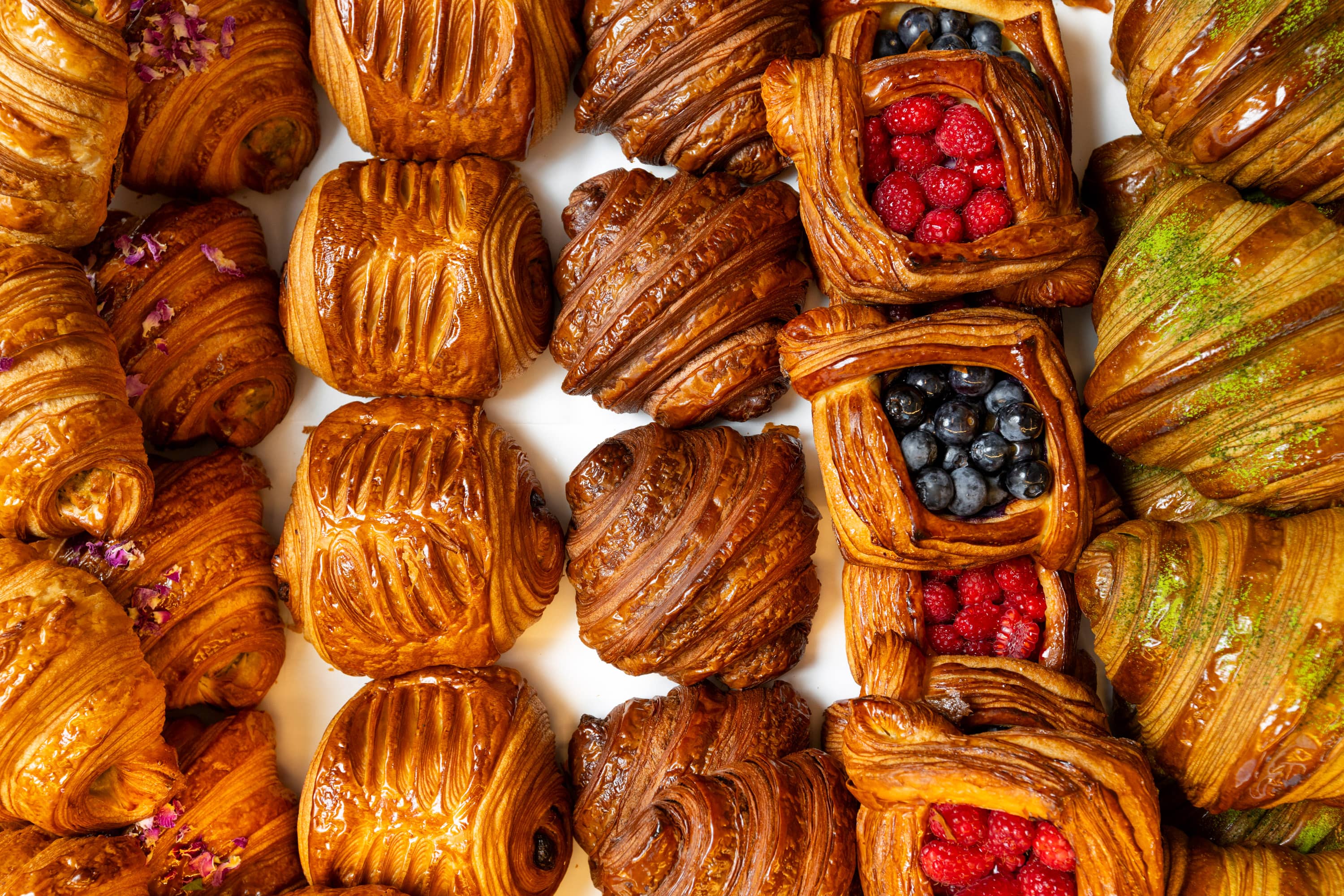 Artelice Patîsserie Expands to Studio City with Chic Pastries