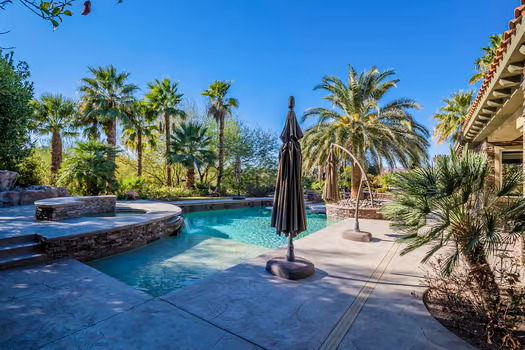 Luxury Golf Course Home in Henderson