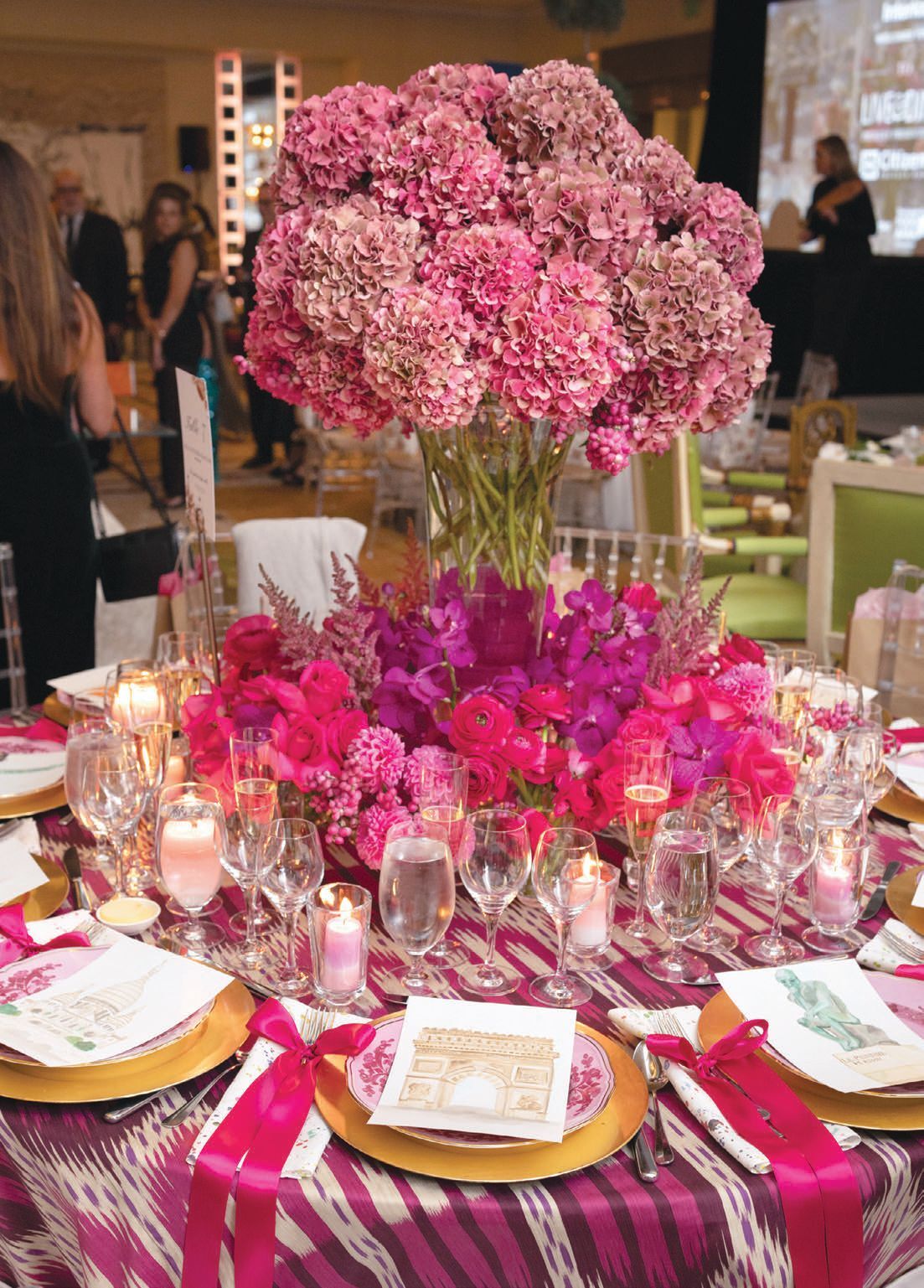 Boston Designers Dine for a Cause at To Live and Dine Event