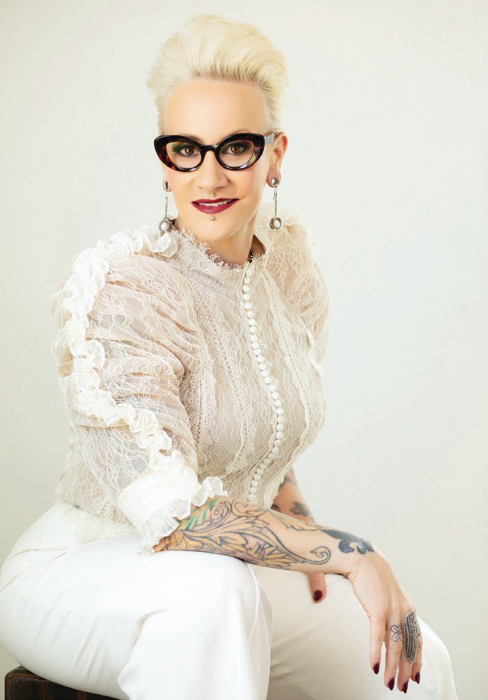 Fashion Icons: Unique Styles of Celebrities and Experts