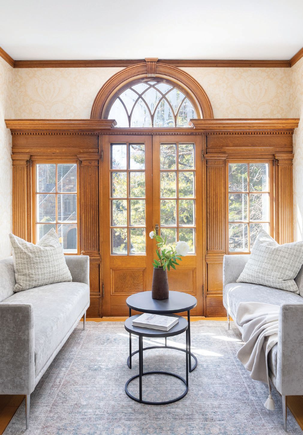 Colonial Estate in Chestnut Hill: Luxury & Charm