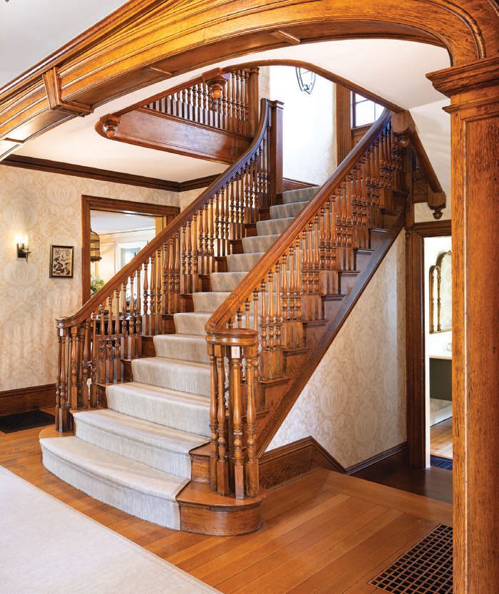 Colonial Estate in Chestnut Hill: Luxury & Charm