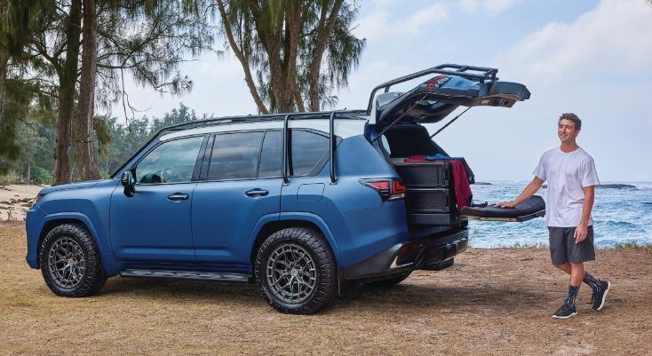 Lexus Unveils Surf LX Concept SUV at Pipe Pro