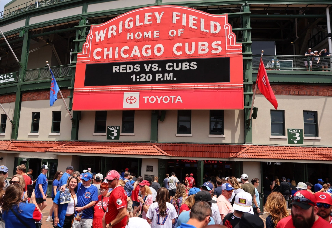 Experience Summer Magic: Fireworks & Fun at Navy Pier