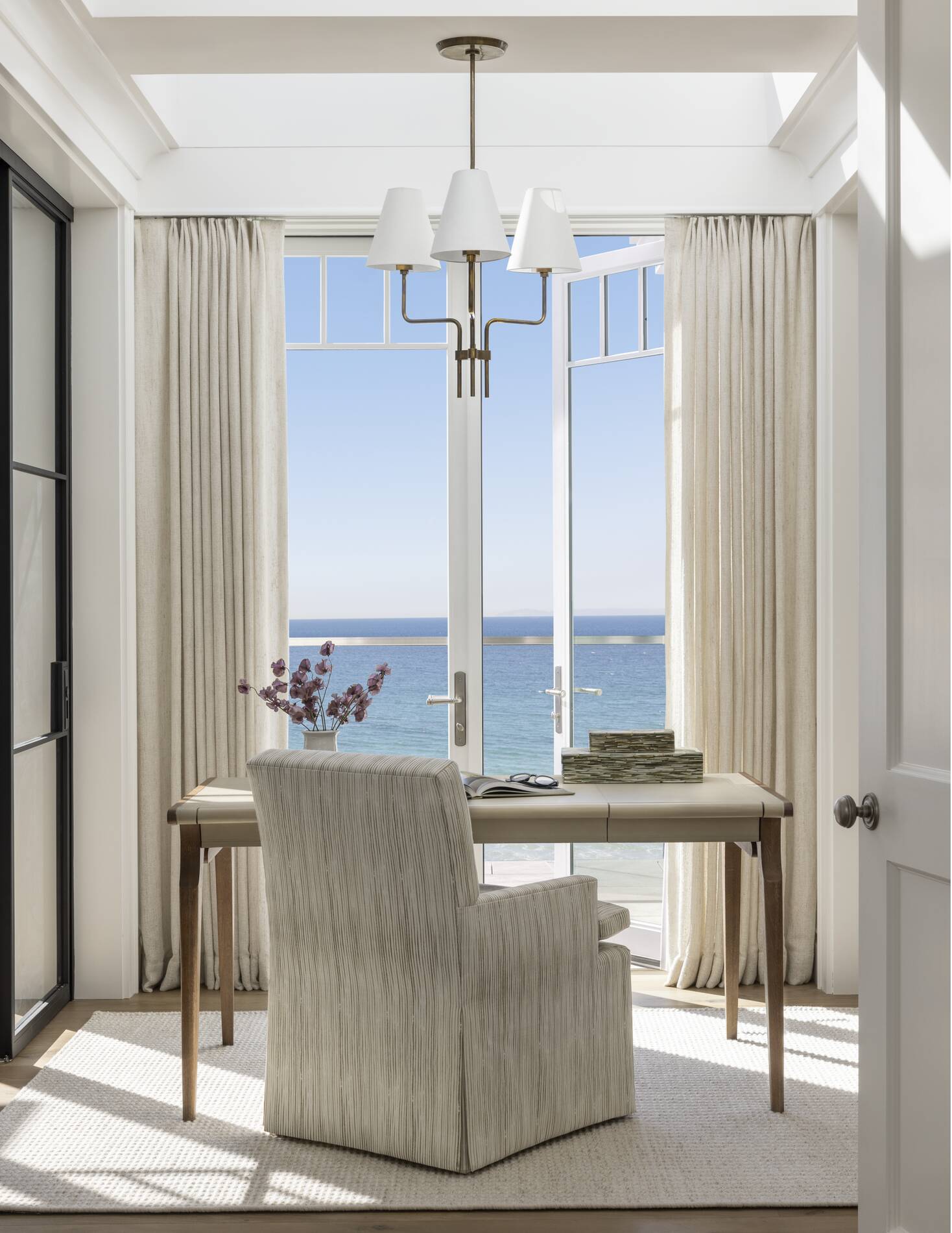 This Dana Point Home by Jodi Fleming Design Redefines Beach House Elegance