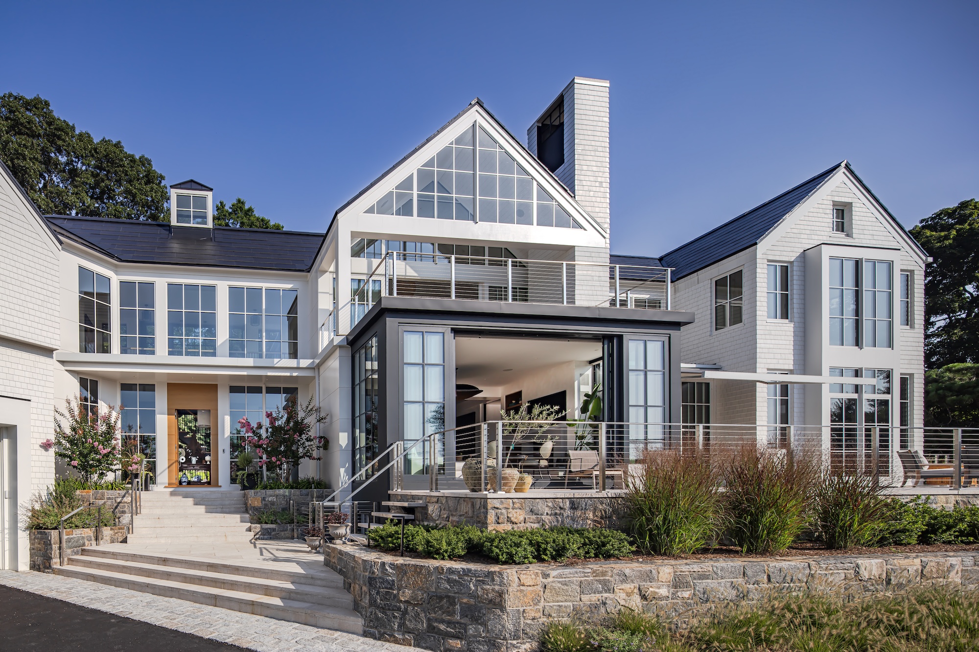 Hartstone Tile’s Innovative Approach To Outdoor Living Design - Modern ...