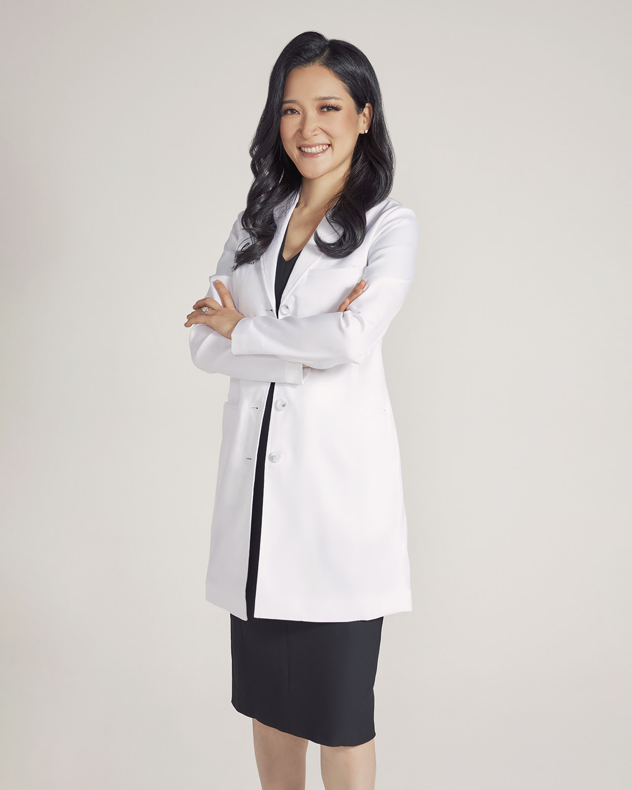 Dr. Elise Min: Compassionate Plastic Surgery in Beverly Hills