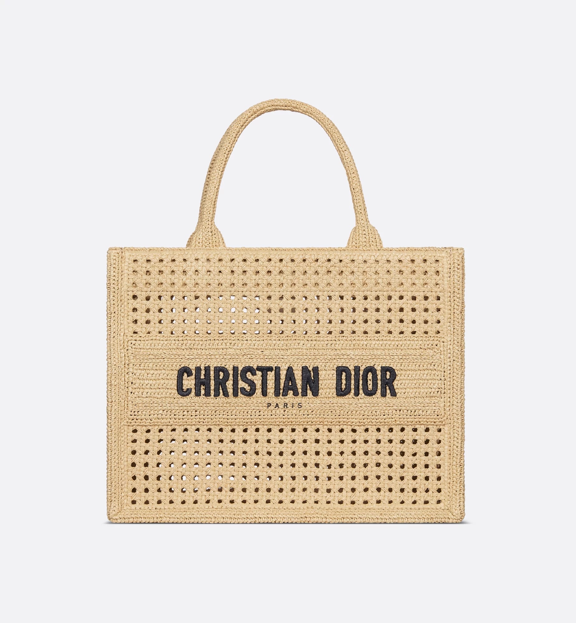 Top 15 Chic Totes for Every Summer Occasion