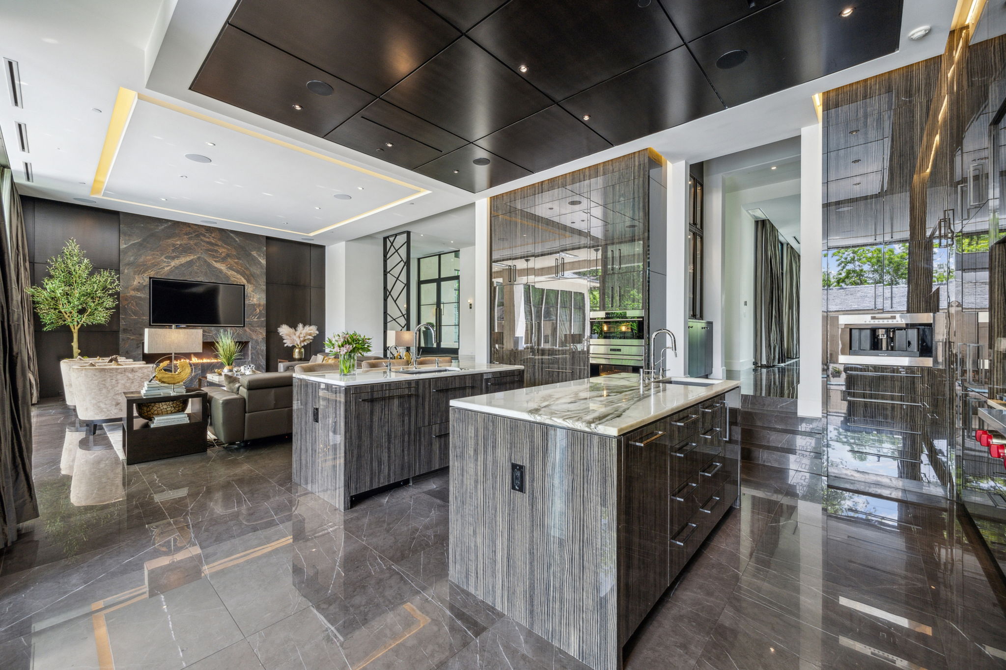 Step Inside A Timeless Dallas Estate Inspired By The St. Regis Rome