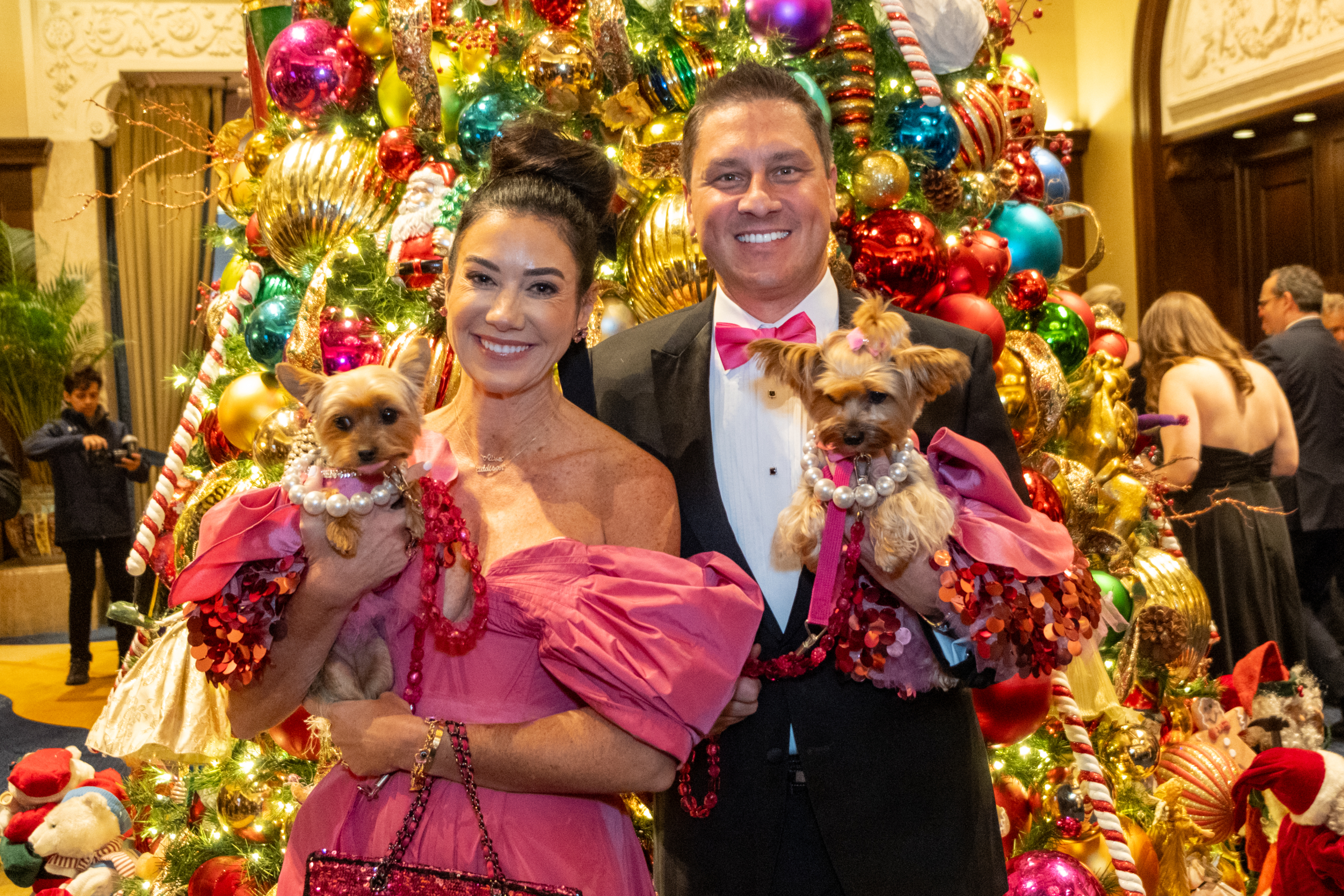 PAWS Chicago’s Fur Ball Pairs Pups And Philanthropy For A Record ...