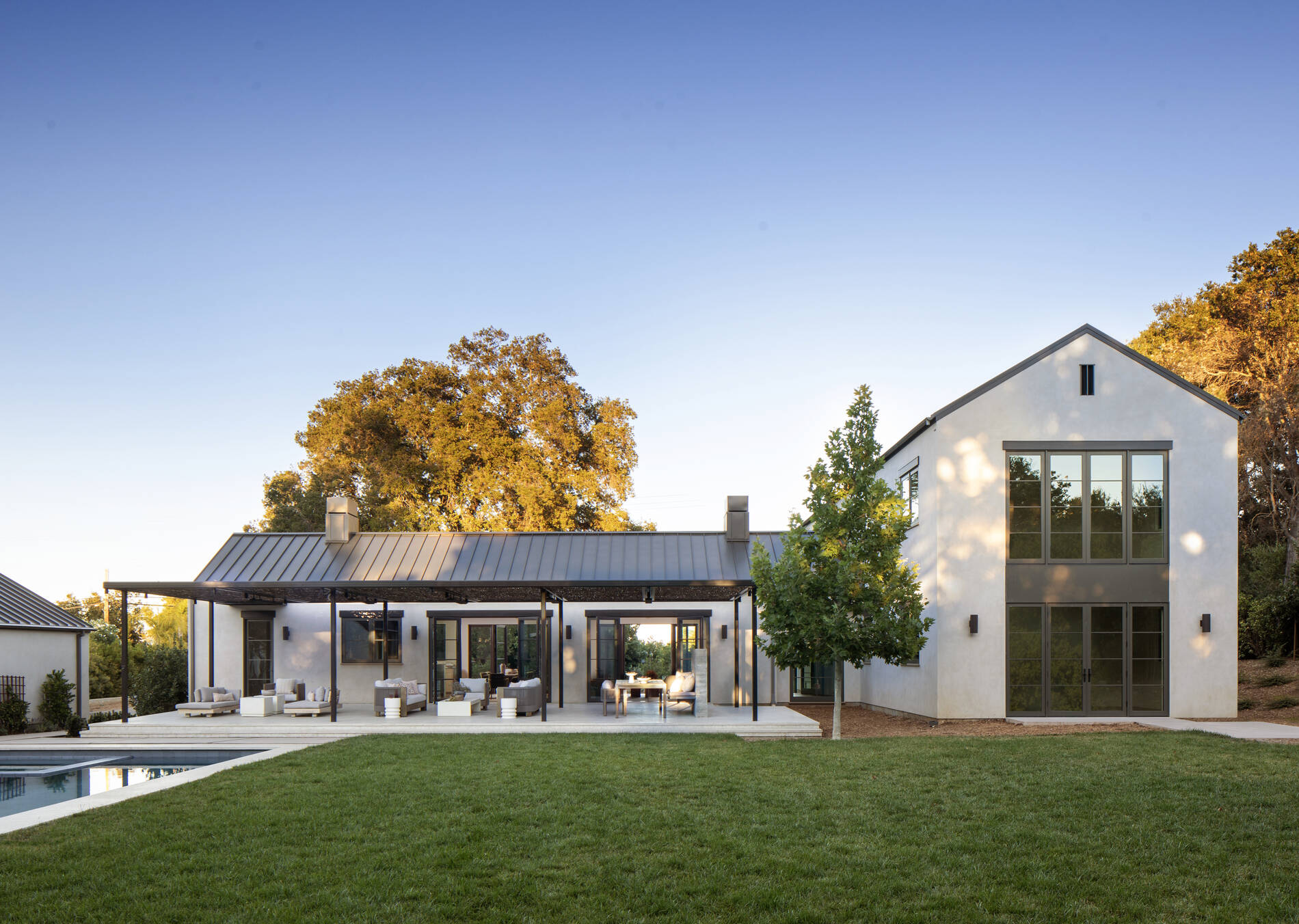 Luxurious Family Home Design in Los Altos