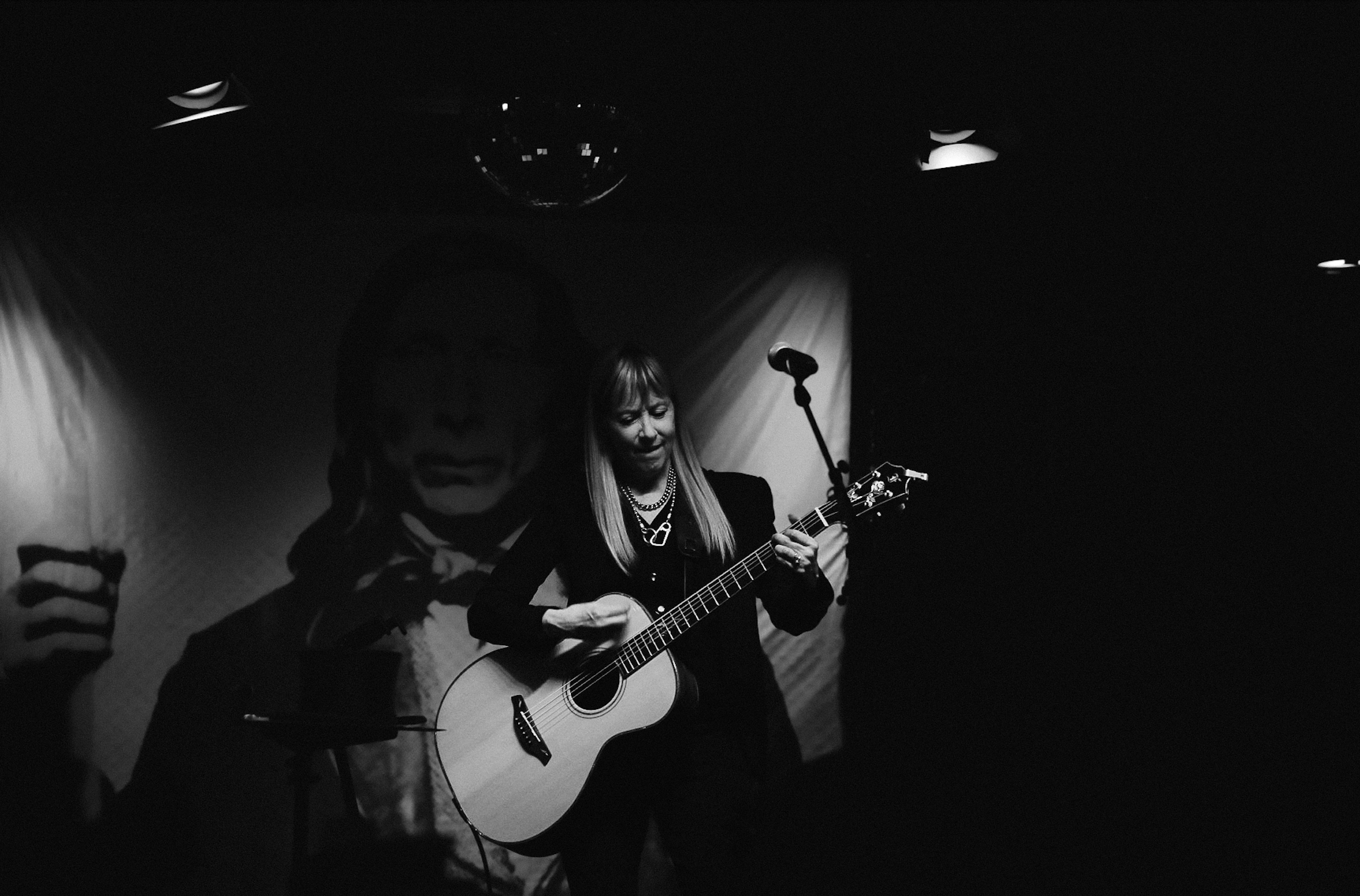 Stephen Talkhouse: A Summer Music Icon in the Hamptons