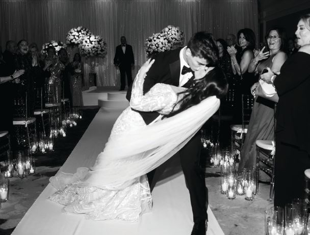 A New Year’s Eve Ceremony Makes a Wedding for the Ages - Modern Luxury