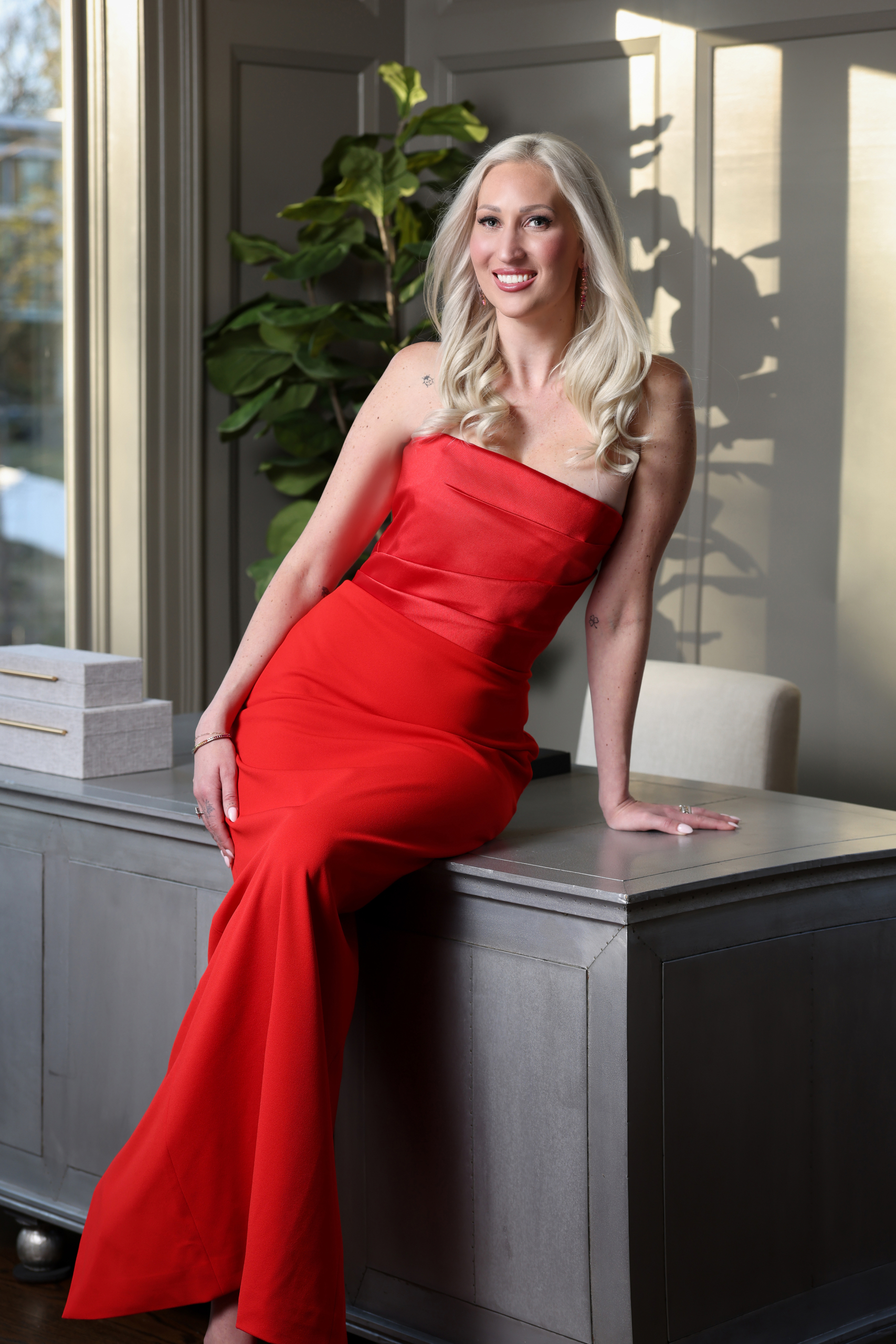 Dynamic Woman: Lindsay Stuckey's Inspiring Real Estate Journey