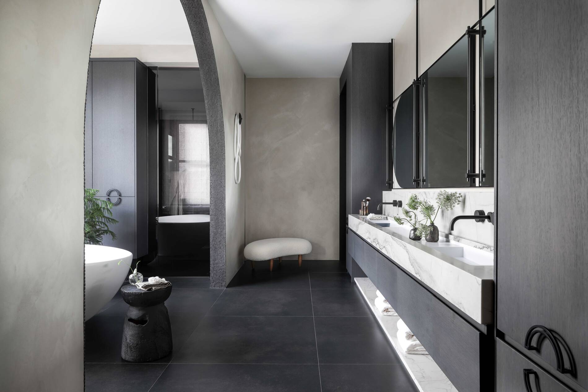 Best Luxury Bathroom Design: A Serene Parisian Retreat