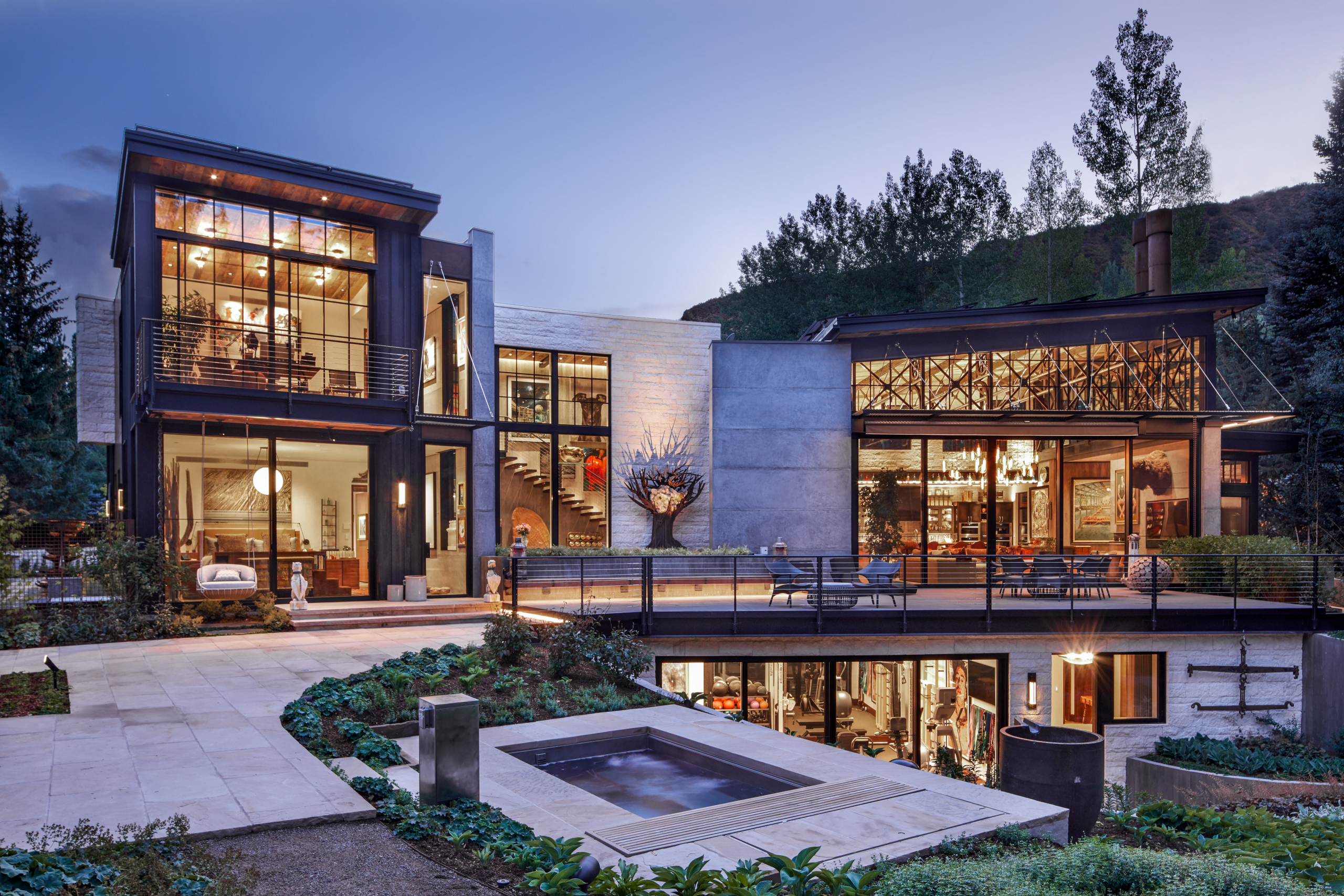 Zone 4 Architects: Designing Lifestyles - Modern Luxury
