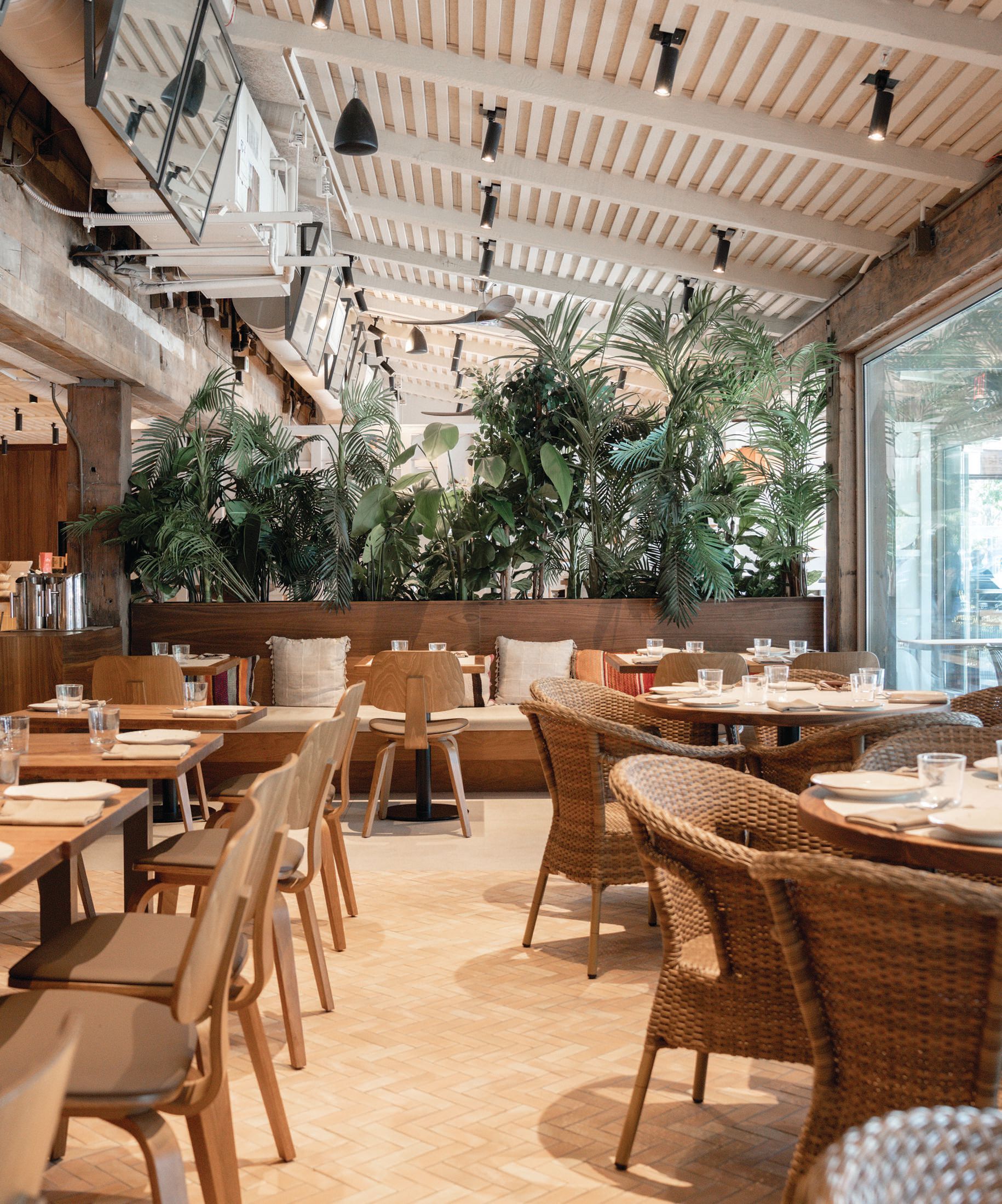 Silicon Valley's 11 Most Romantic Restaurants for Date Night